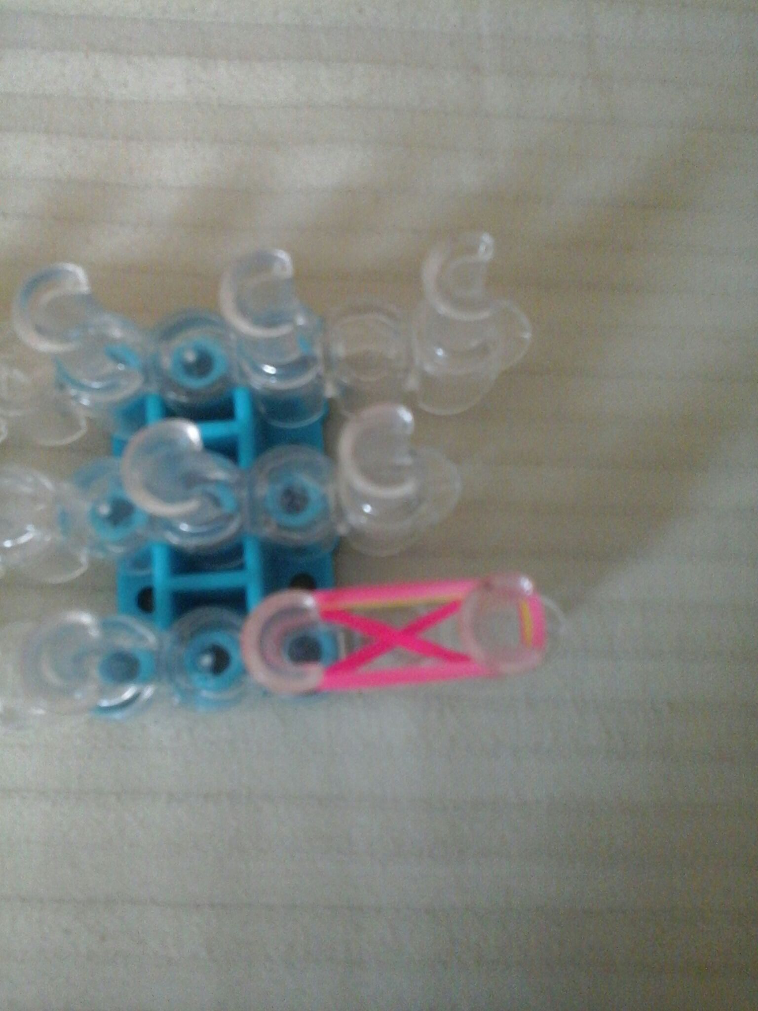 How to Make a French Braid Bracelet (The Loom Is Optional) : 4 Steps ...