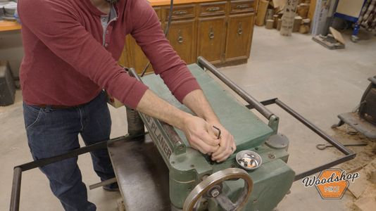 How to Change the Blades in Your Planer : 5 Steps (with Pictures ...