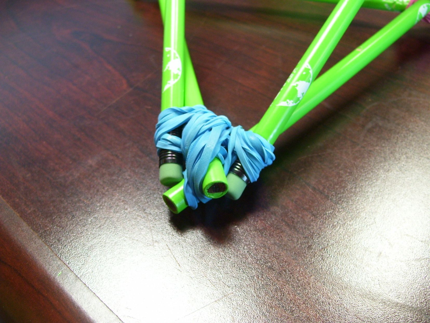 Youth Center Desktop Slingshot Catapult : 7 Steps (with Pictures ...