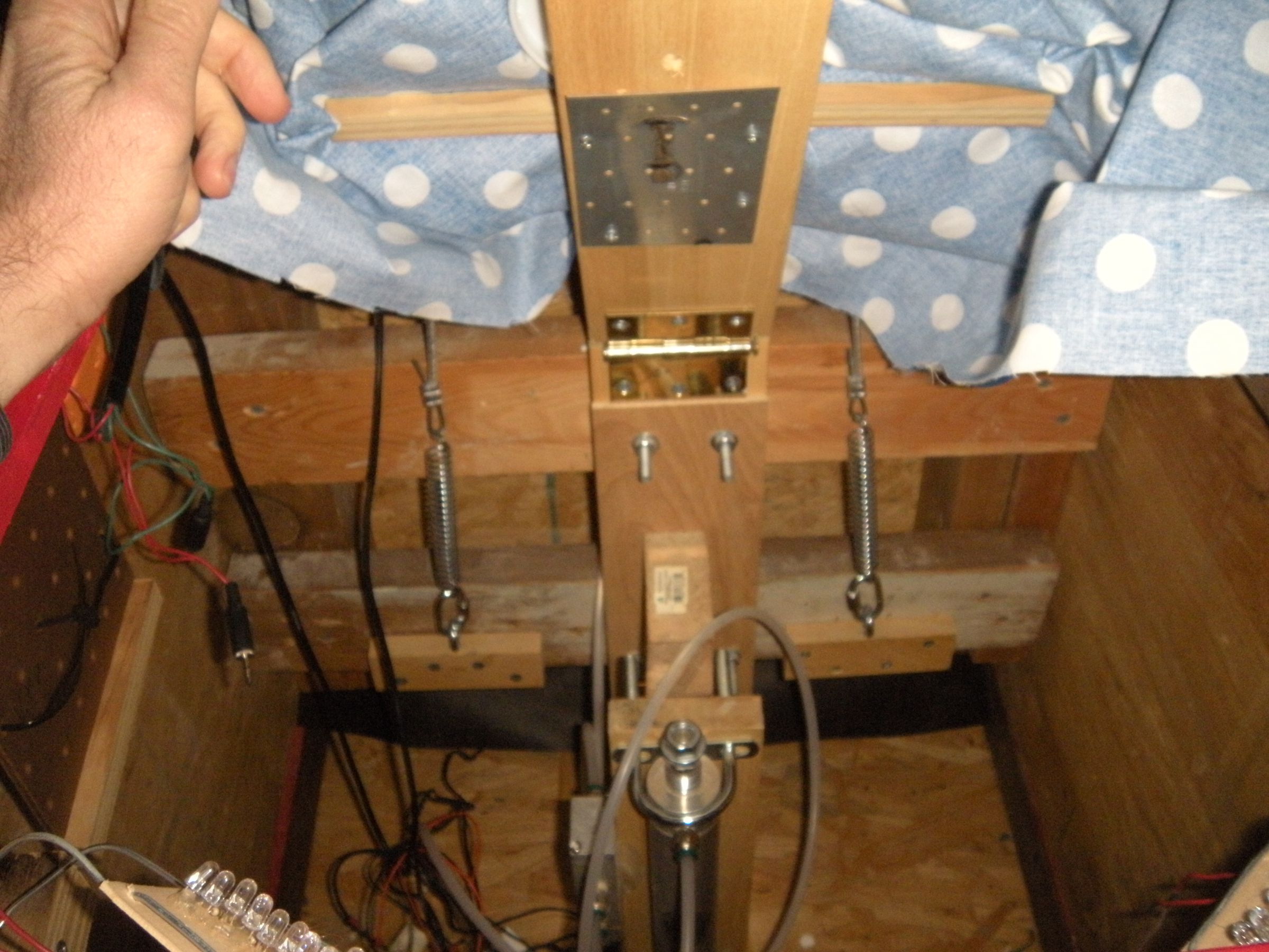 Simple Solution for Adding Sound to Your Pneumatic Prop : 7 Steps (with ...