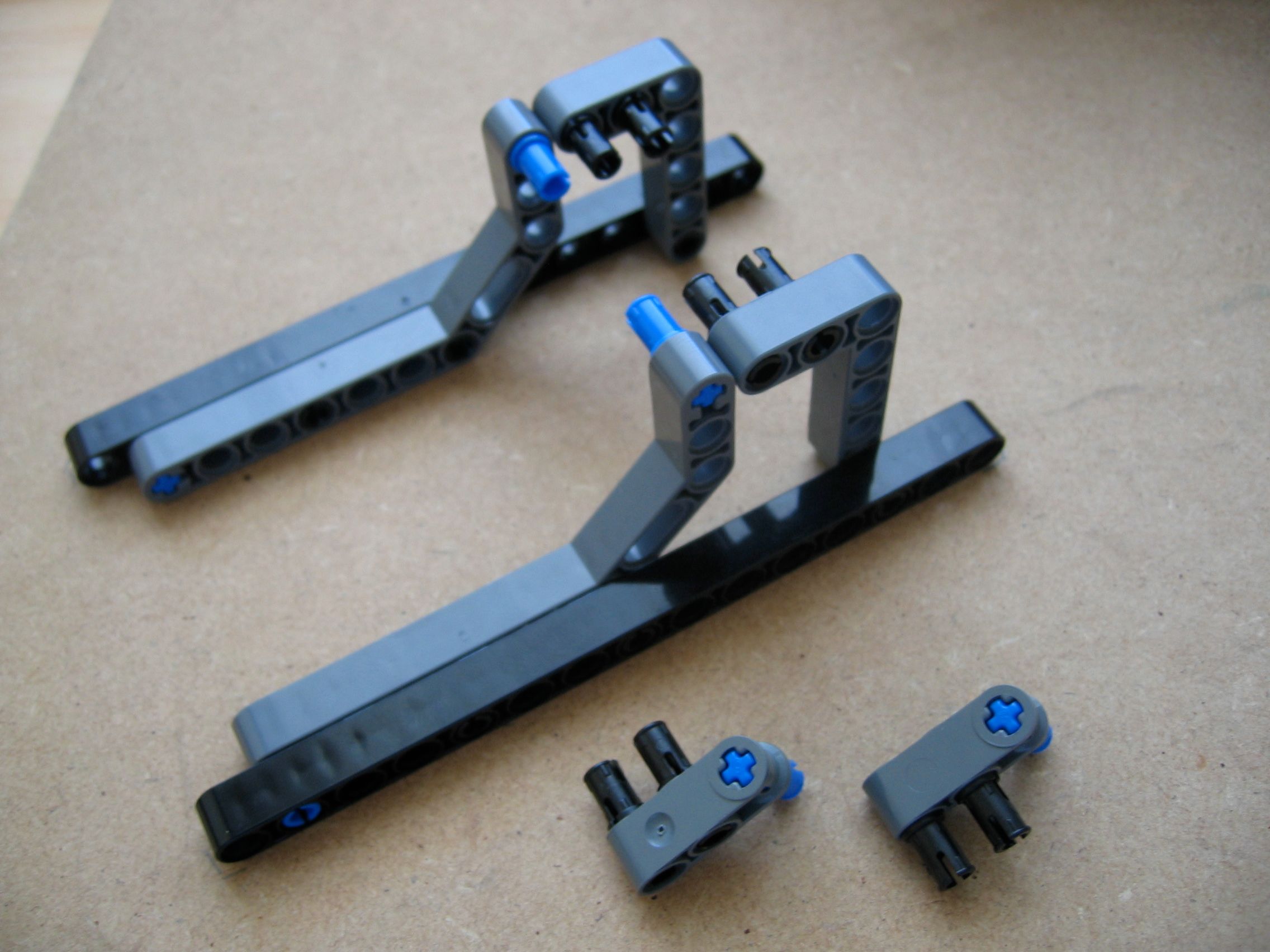 How to Build a Simple Robotic Arm From Lego Mindstorms NXT? : 9 Steps ...