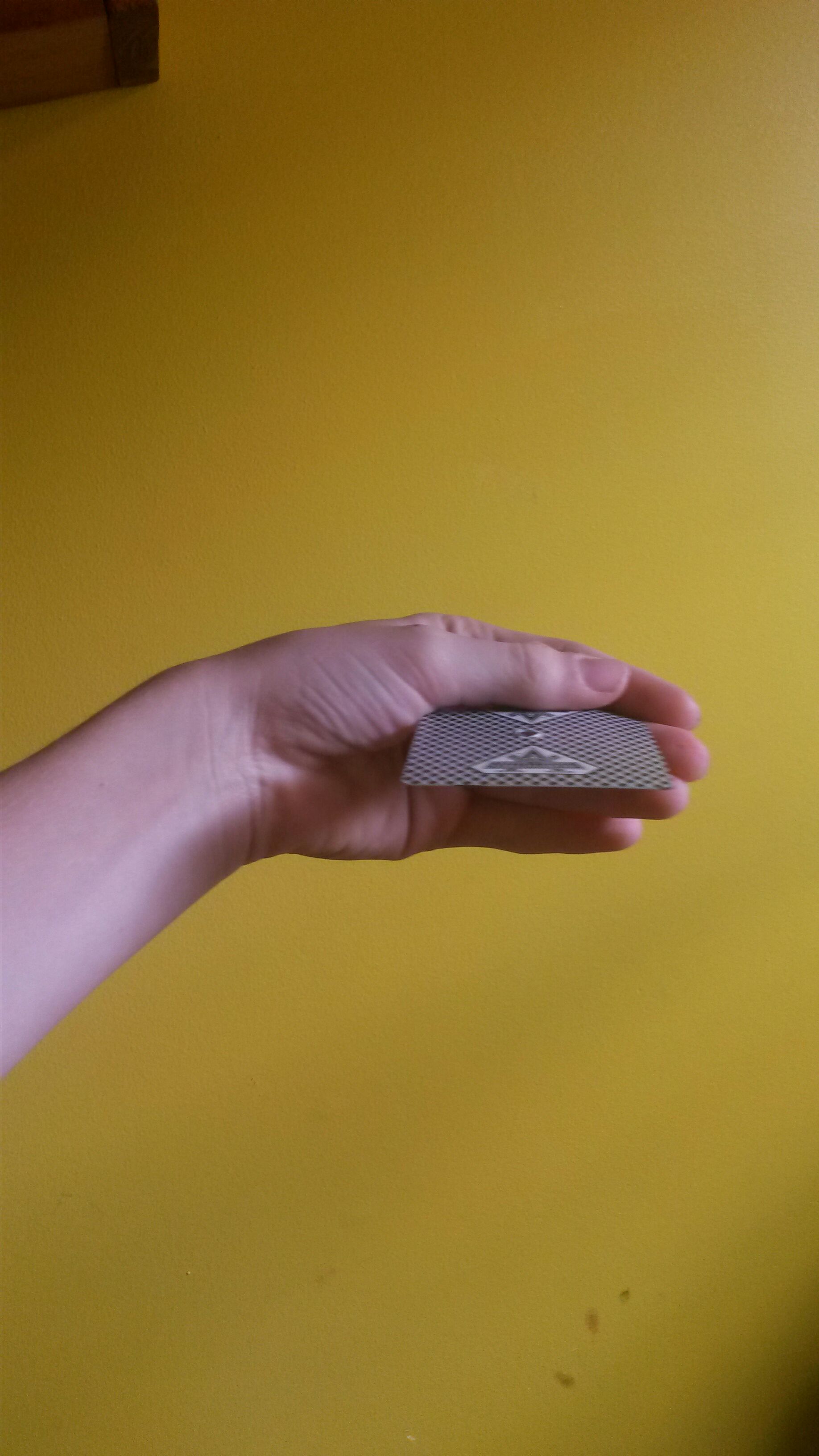 How to Throw Cards : 4 Steps - Instructables