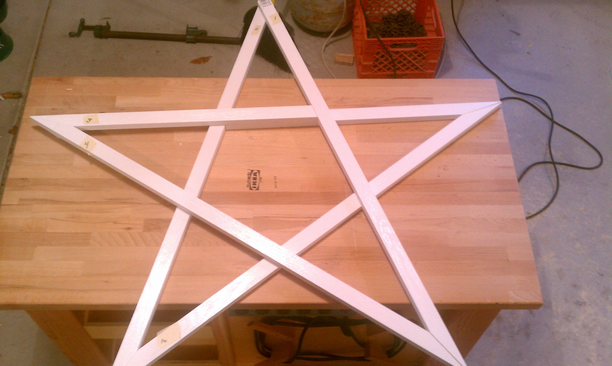 Giant Christmas Star : 6 Steps - Instructables