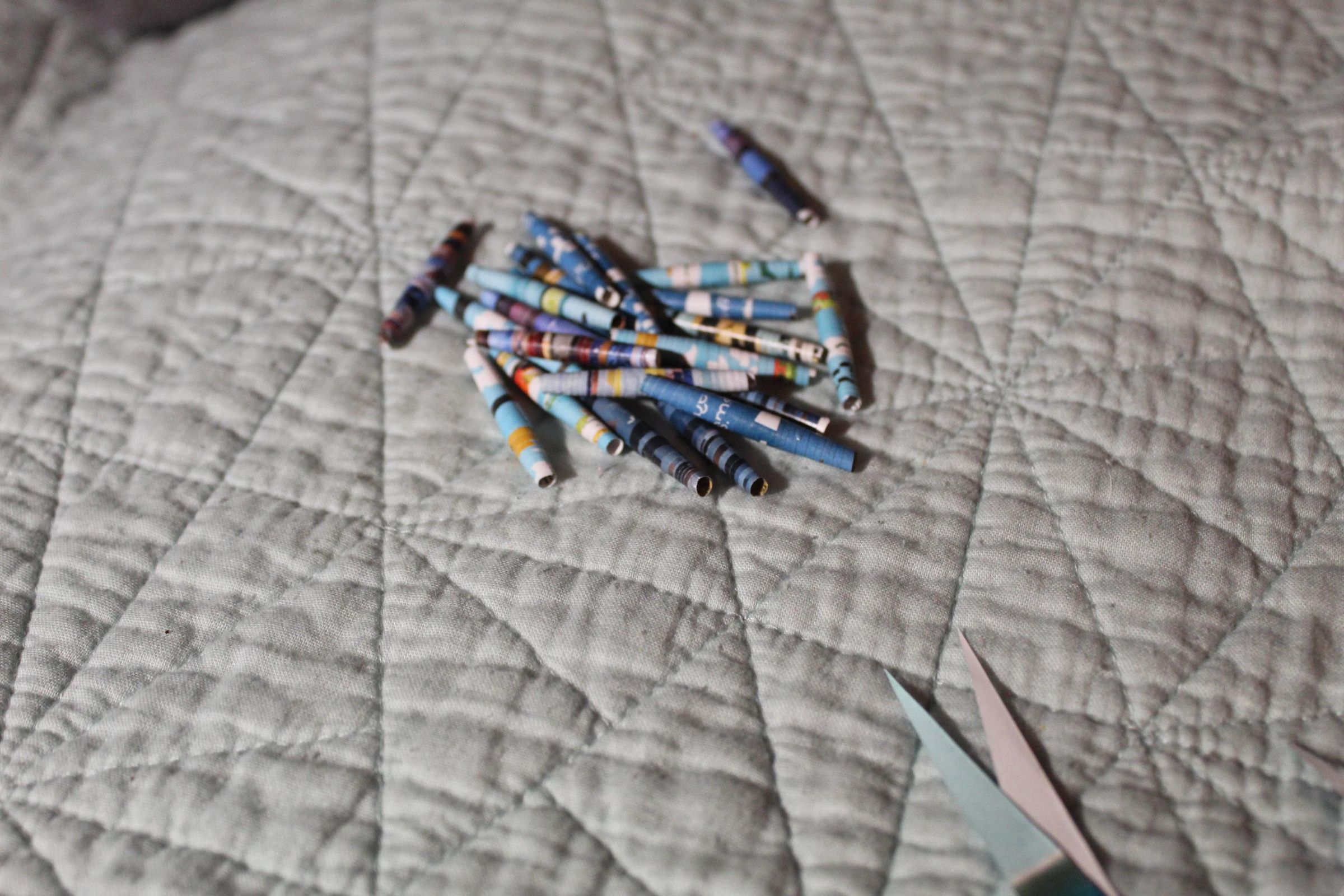 Magnificent Magazine Paper Beaded Bracelet : 10 Steps (with Pictures ...