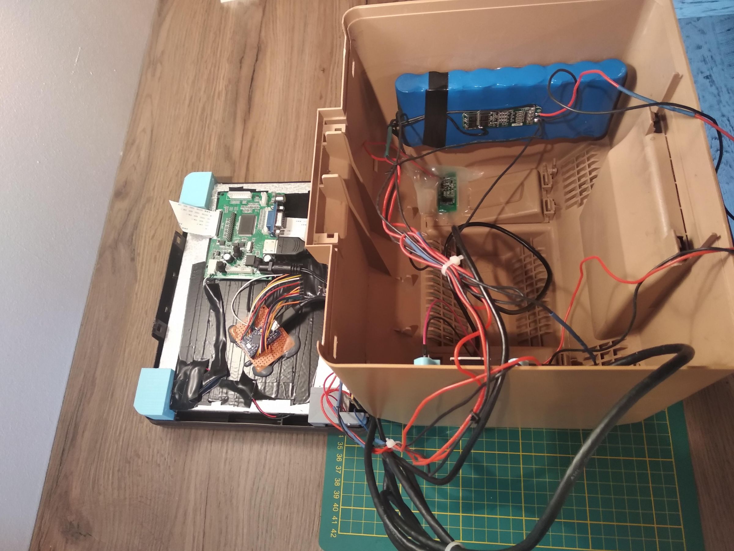 Old School Minitel Laptop : 7 Steps (with Pictures) - Instructables