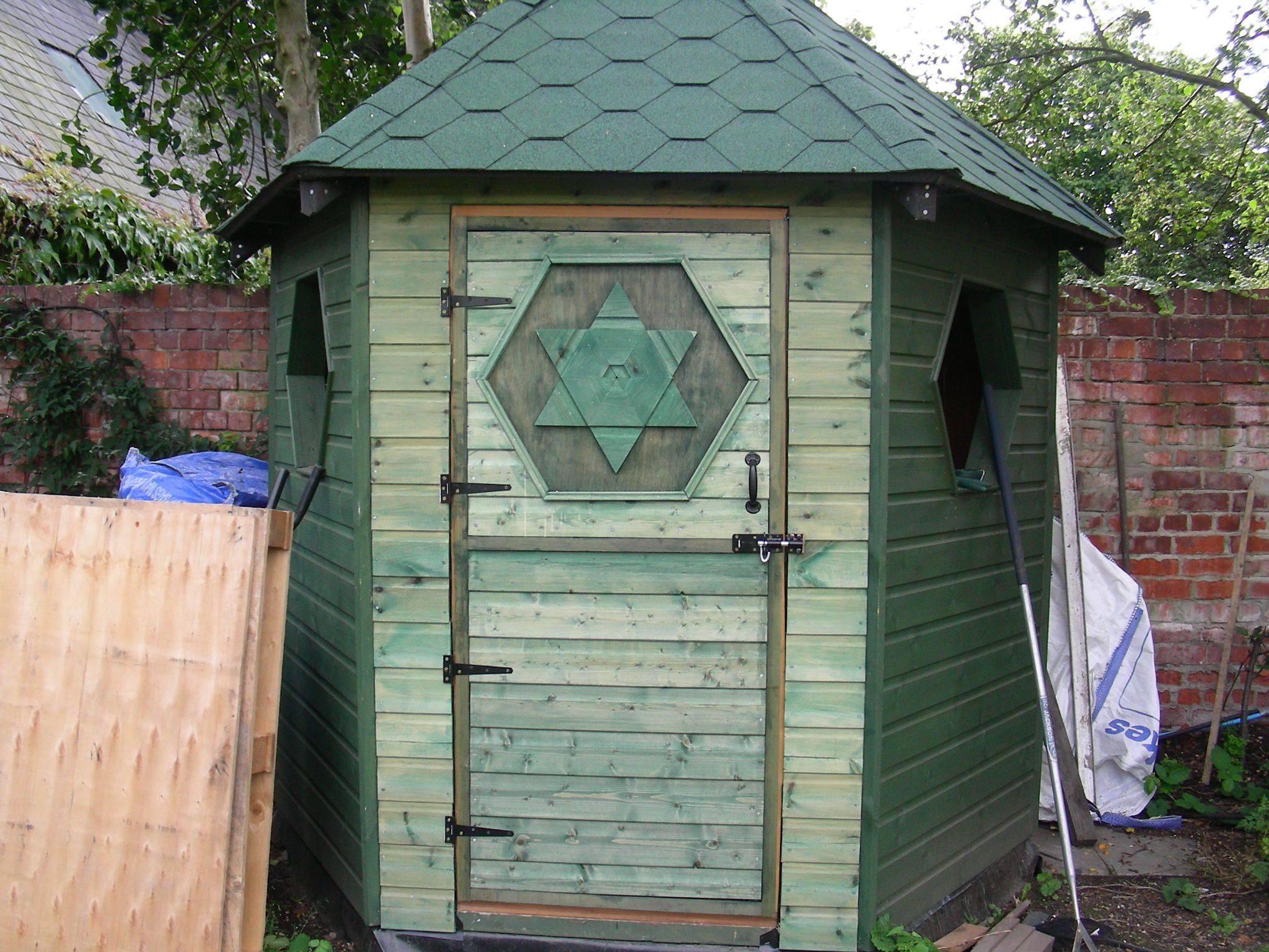 Hexagonal Garden Shed : 9 Steps (with Pictures) - Instructables