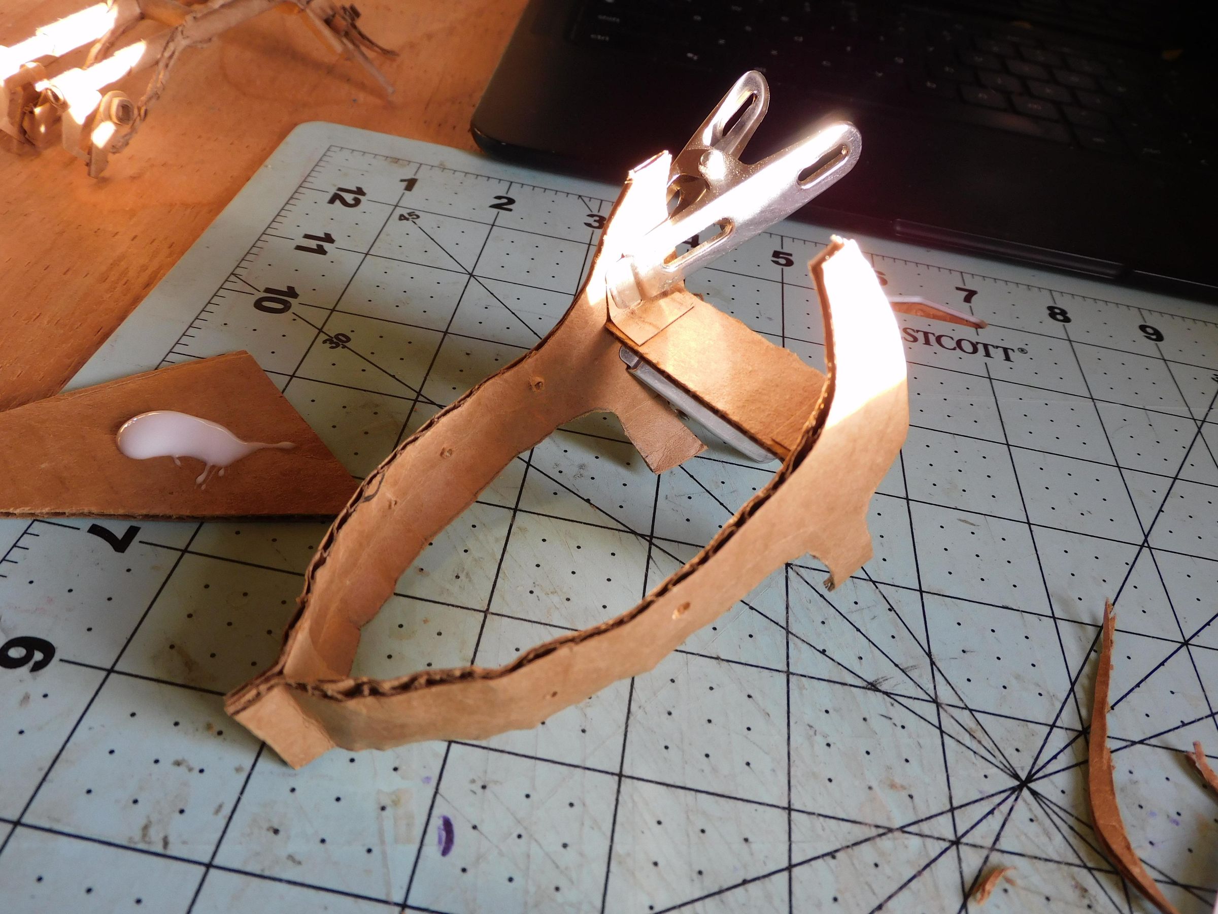 Cardboard Suzuki Hayabusa Chassis : 17 Steps (with Pictures ...