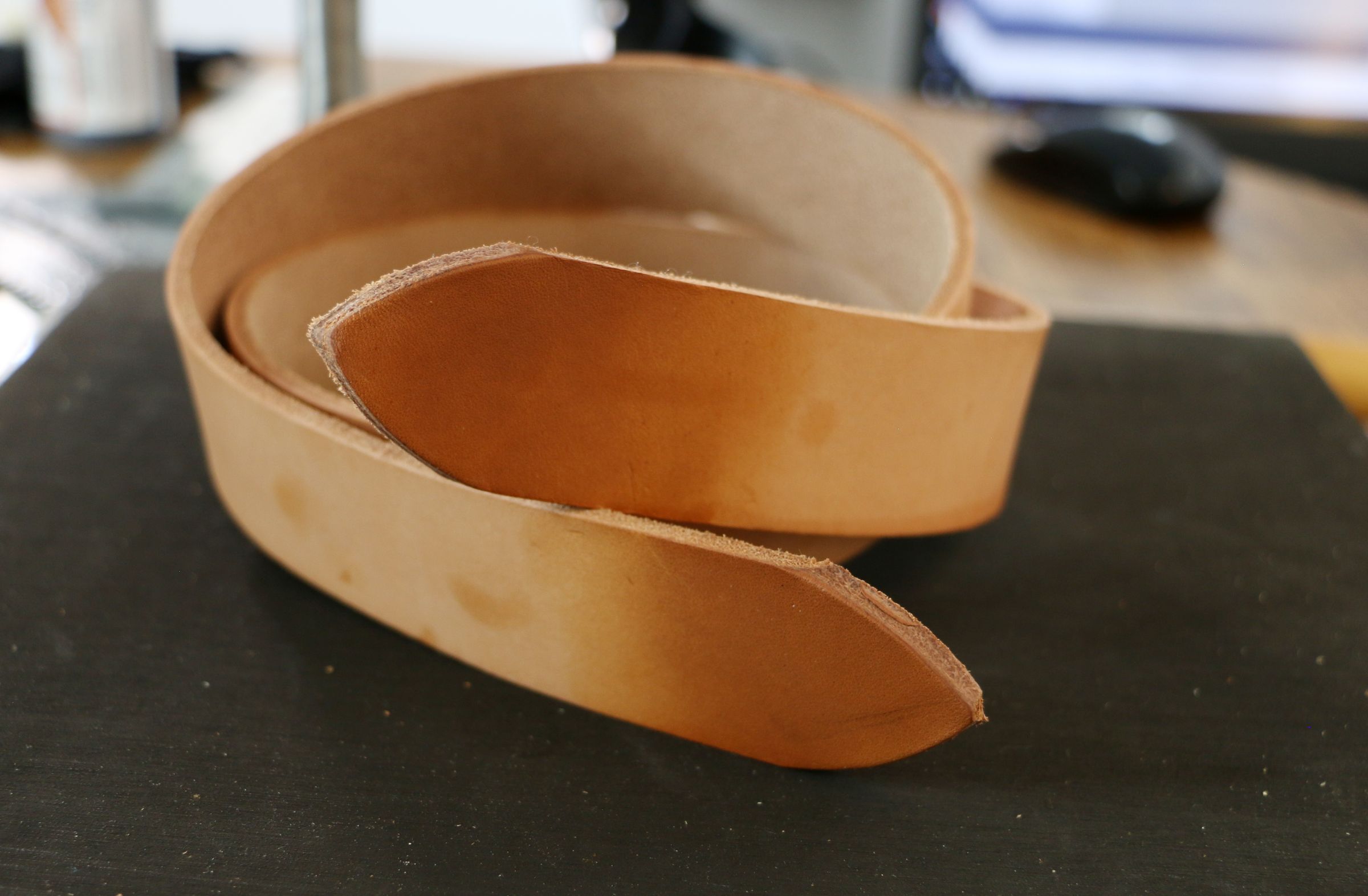 How to Make a Leather Belt - DIY : 8 Steps (with Pictures) - Instructables