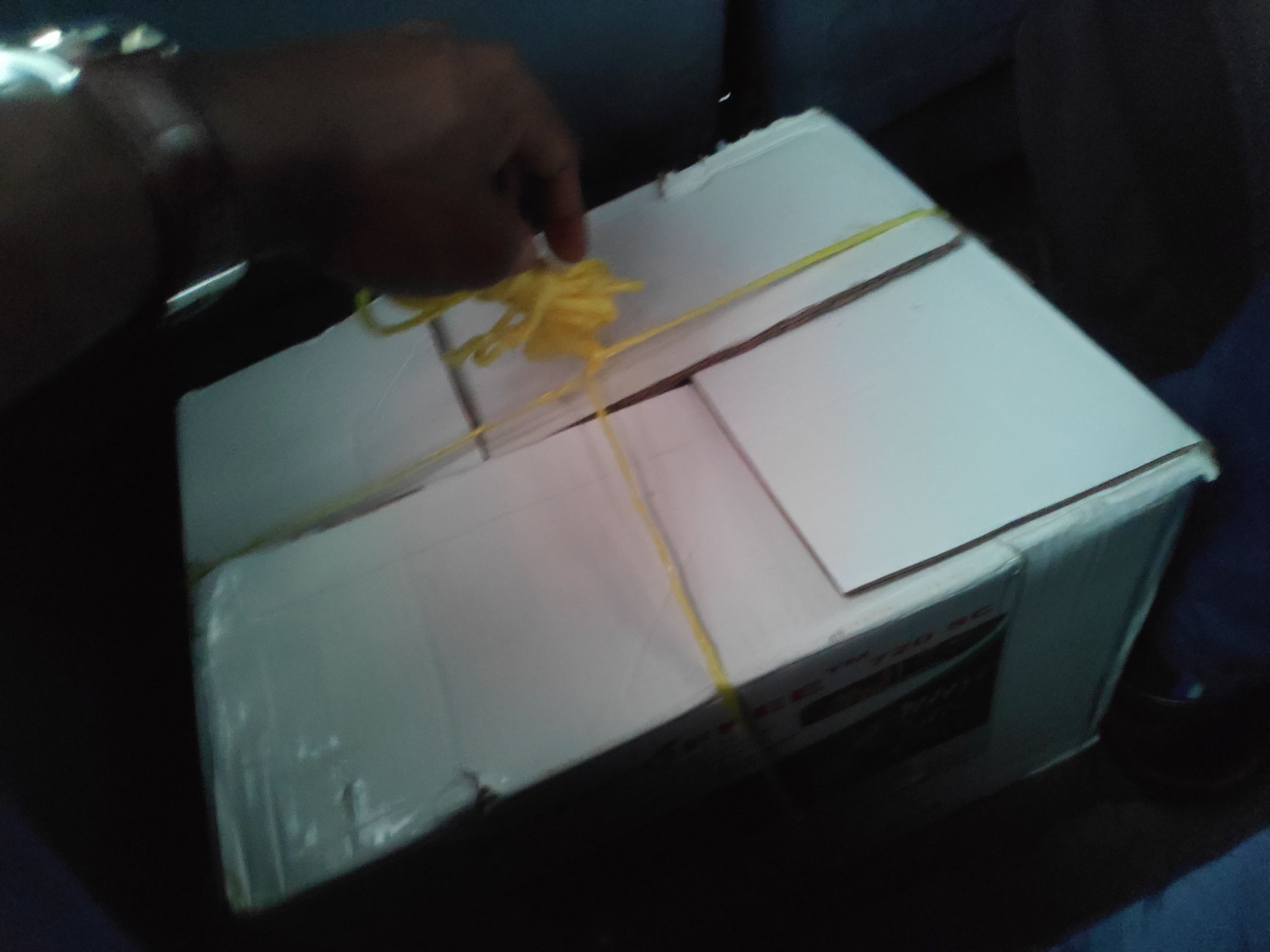 How to Tie Up a Box : 5 Steps - Instructables