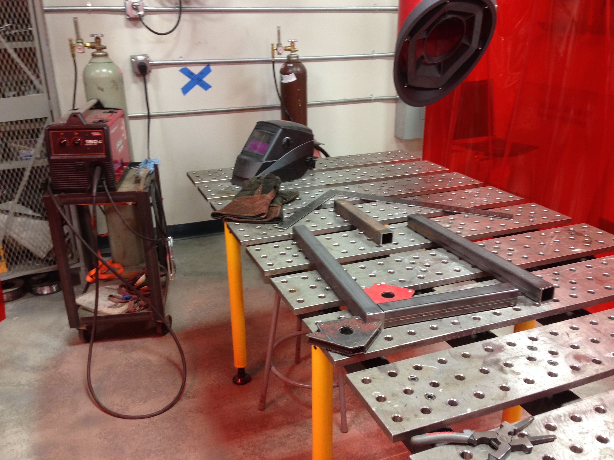 Metal Rotating Tool Stand : 6 Steps (with Pictures) - Instructables