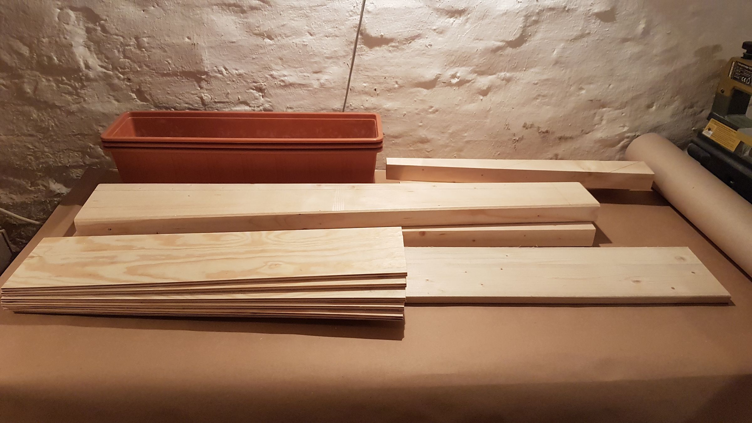 How to Make a 3-Level Planting Rack : 4 Steps (with Pictures ...