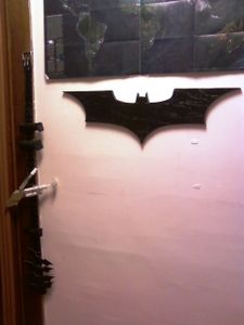 Bat-Shelf : 8 Steps - Instructables