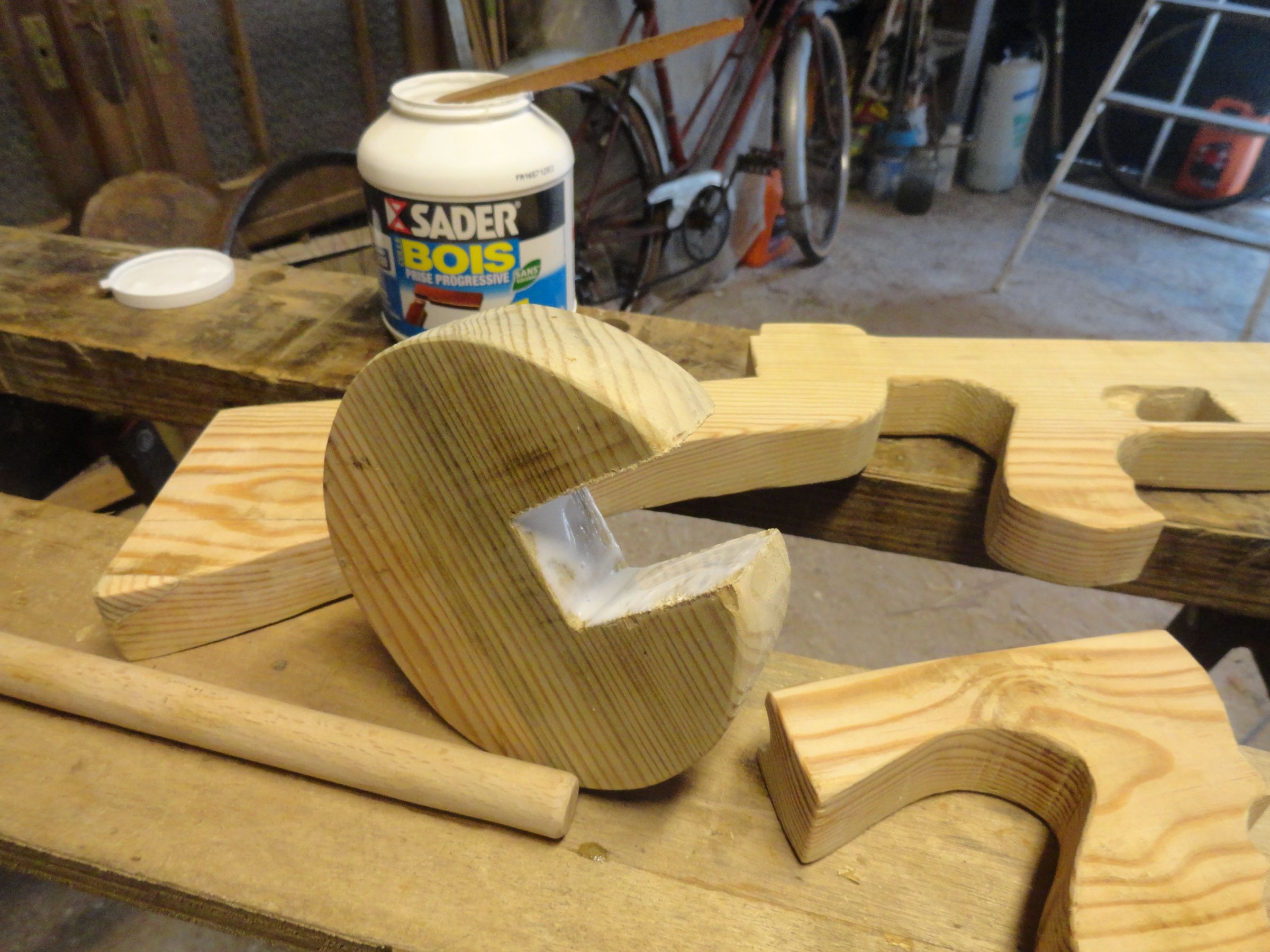 Wood Tommy Gun Replica : 25 Steps - Instructables