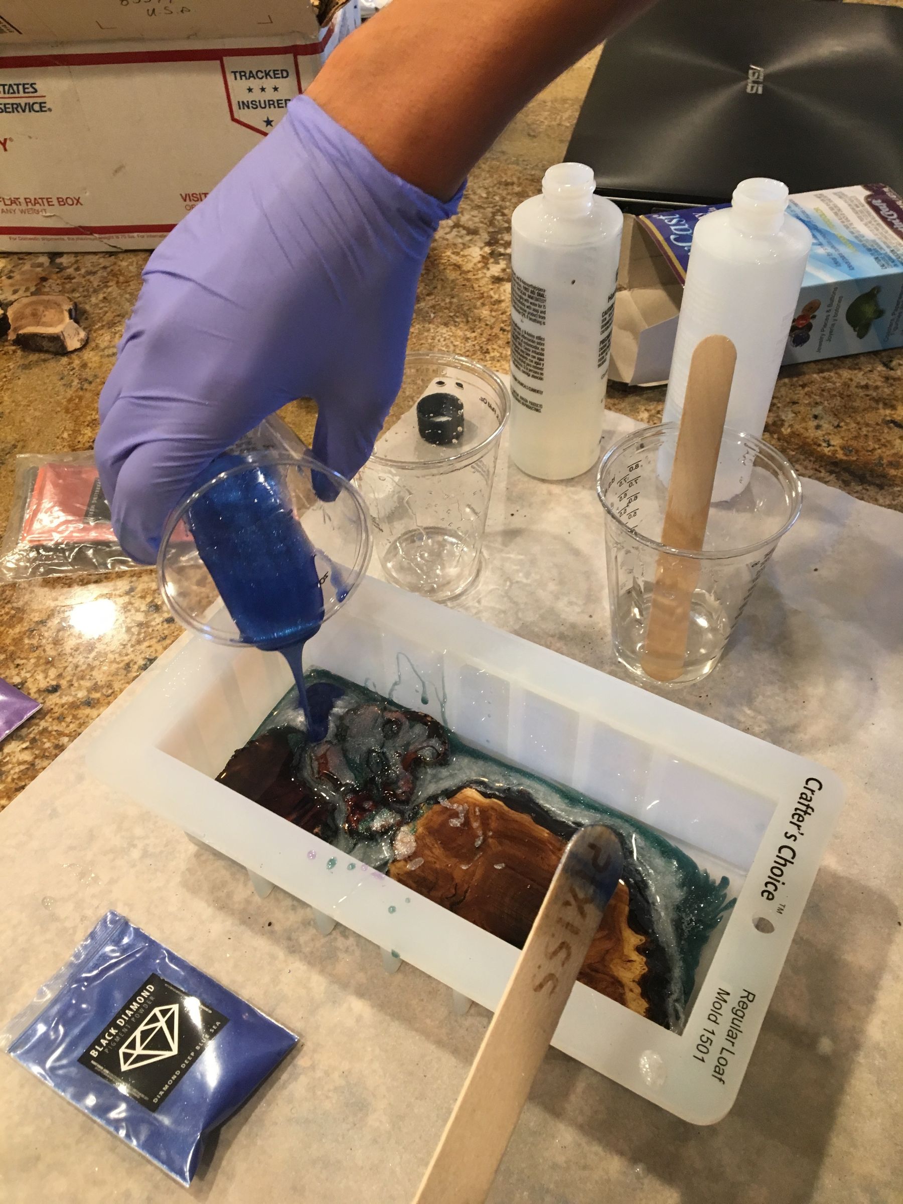 DIY Wood and Resin Phone Case : 6 Steps - Instructables