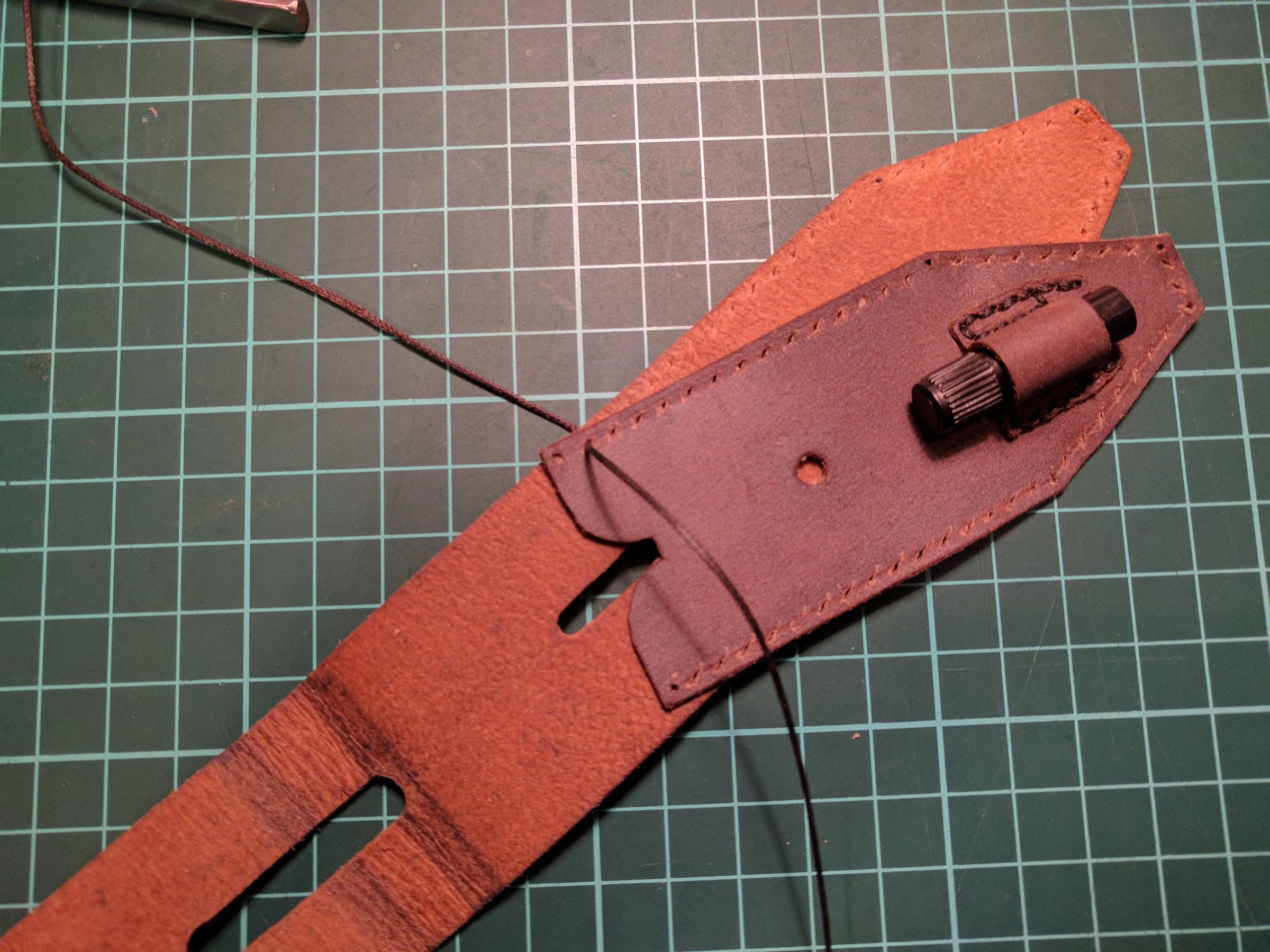 Leather Compass Case : 9 Steps (with Pictures) - Instructables