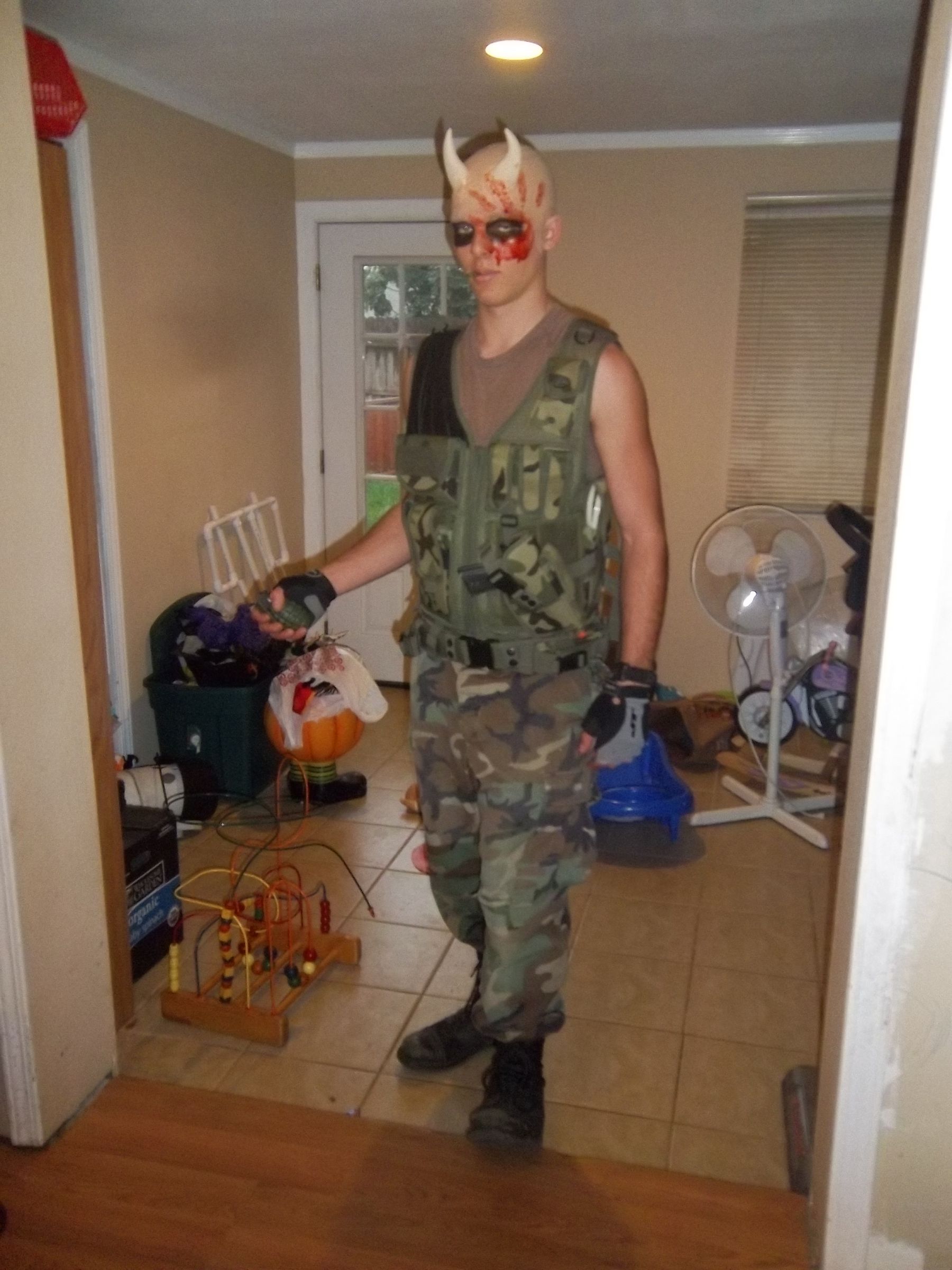 How to Be KnuckleHead the Mascot From Five Finger Death Punch : 4 Steps ...