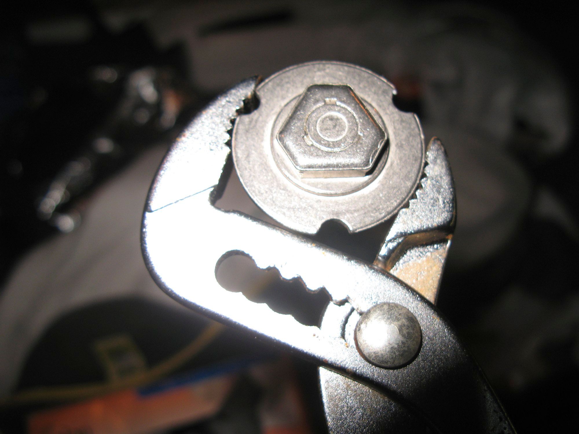 Reattaching Rear Vew Mirror to the Windshield : 10 Steps (with Pictures ...