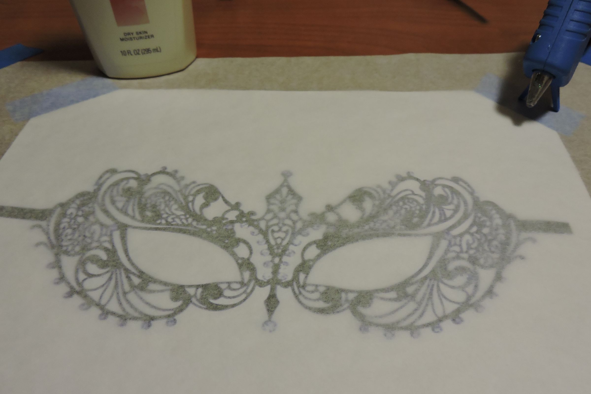 Hot Glue Masquerade Mask : 10 Steps (with Pictures) - Instructables