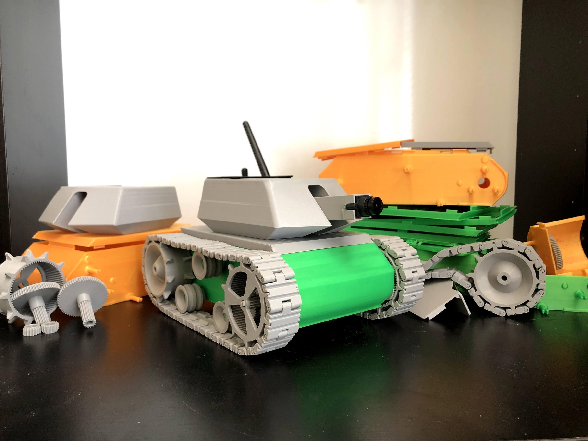 3D Printed FPV Arduino RC Tank With Controller : 4 Steps (with Pictures ...
