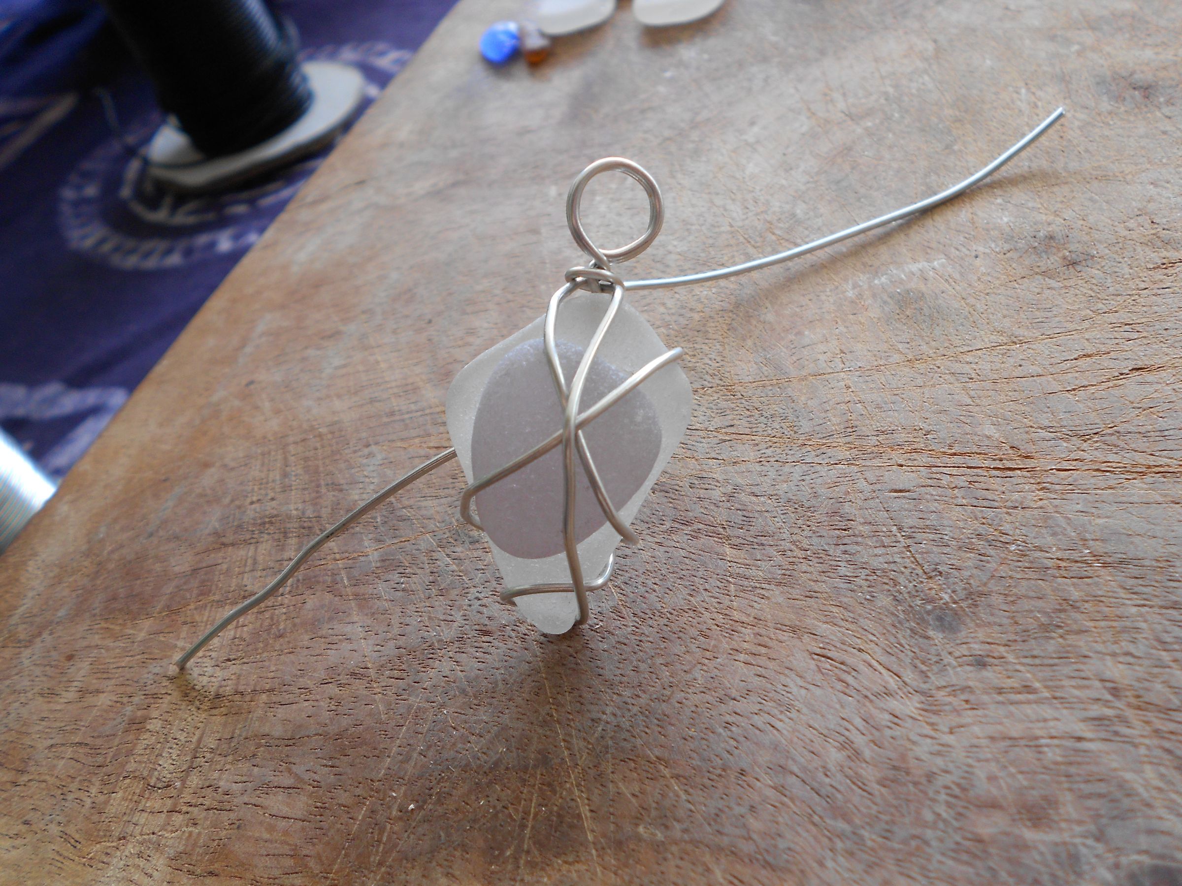 Wire Wrapped Pendants, the Easy Way : 10 Steps (with Pictures ...