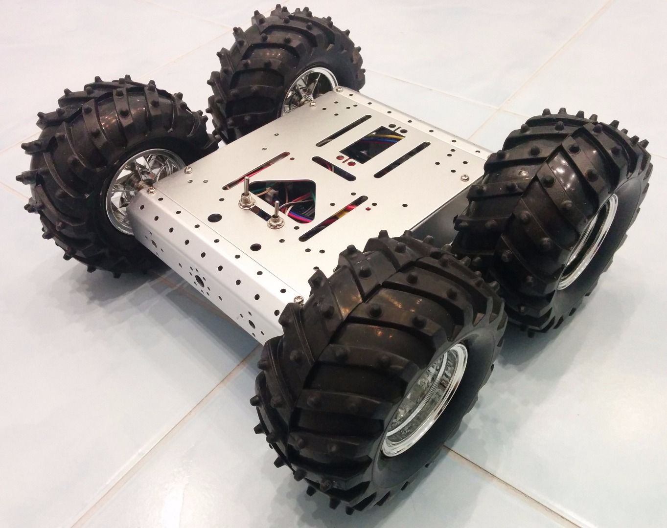 4WD All Terrain Arduino Robot for Everyone : 6 Steps - Instructables