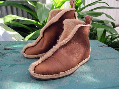 Simple Shearling Boots : 8 Steps (with Pictures) - Instructables