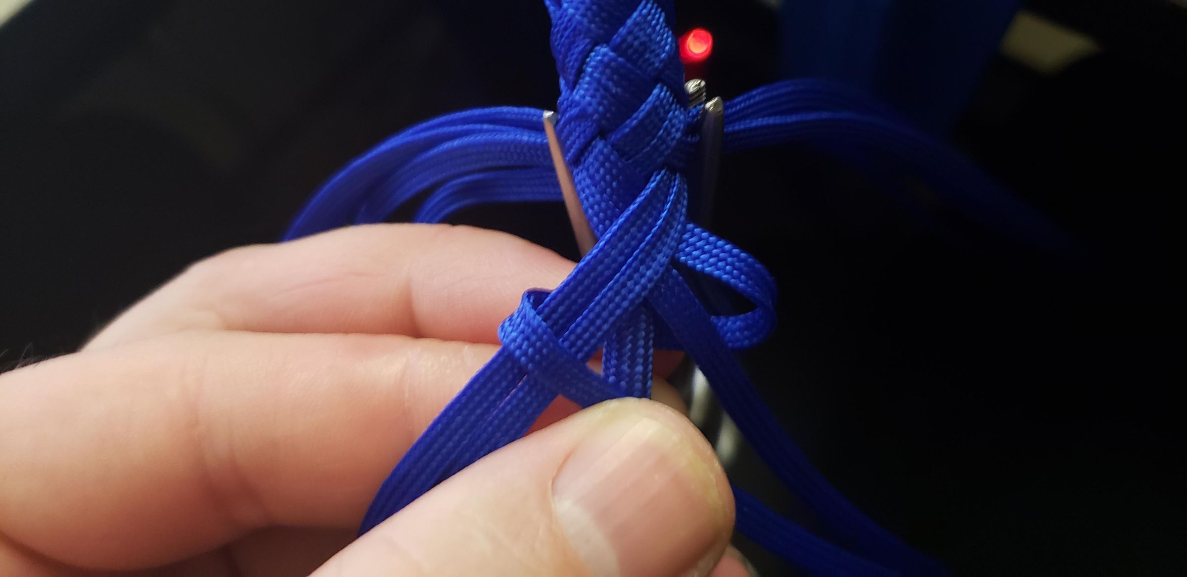 Tygra's Bolo-Whip With Paracord in 16 Plait : 9 Steps (with Pictures ...