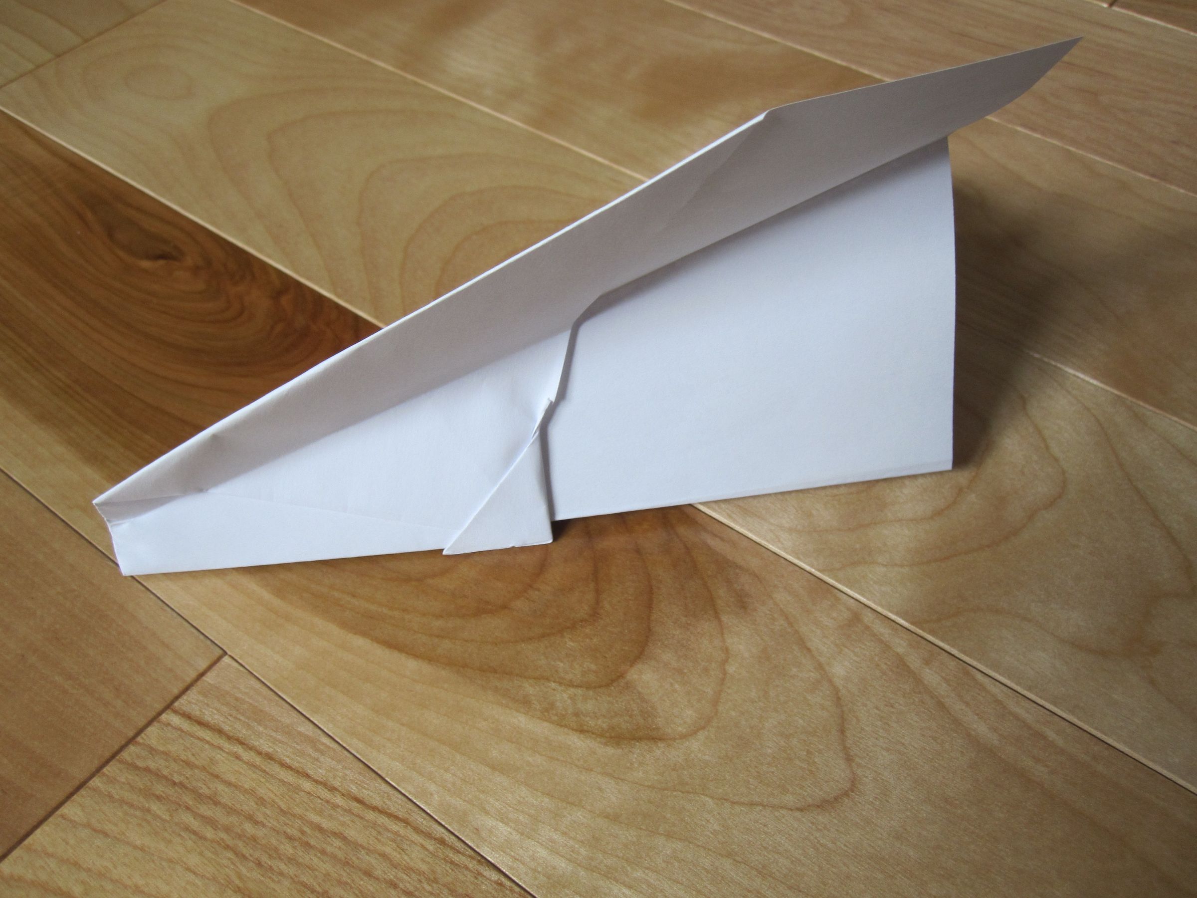 Paper Airplane: the Nakamura Lock : 4 Steps - Instructables