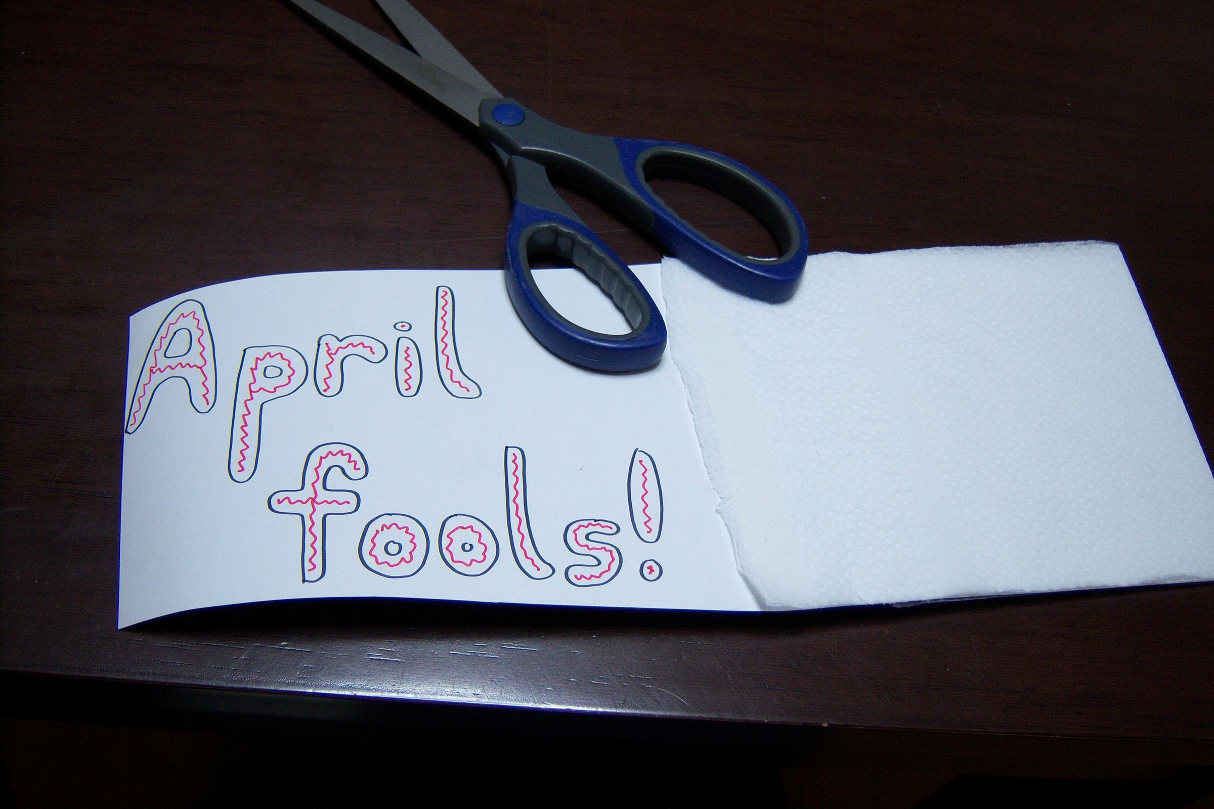 Fake Toilet Paper Roll : 5 Steps (with Pictures) - Instructables
