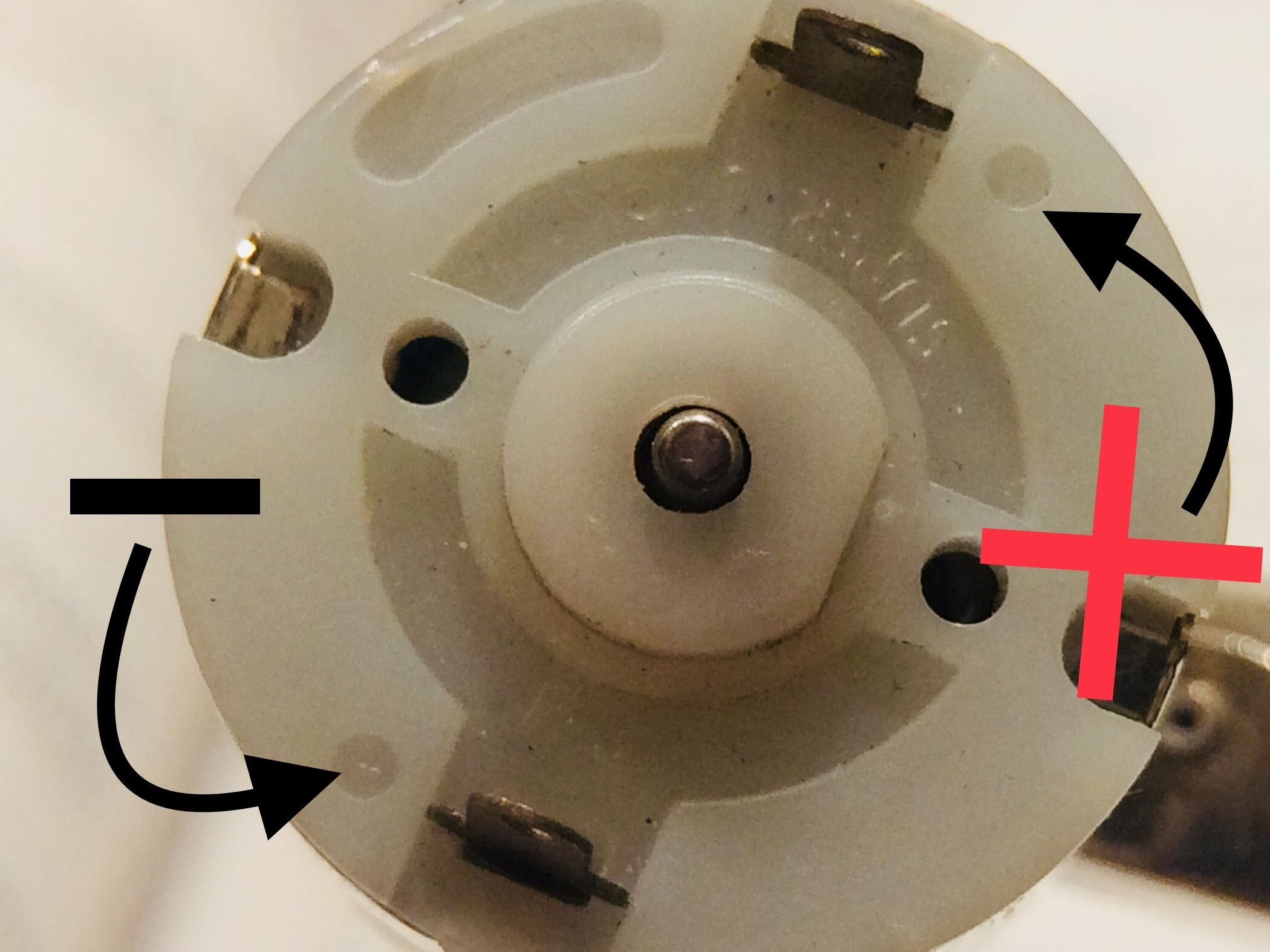 How to Deduce the Polarity of Common Electronics Components : 7 Steps ...