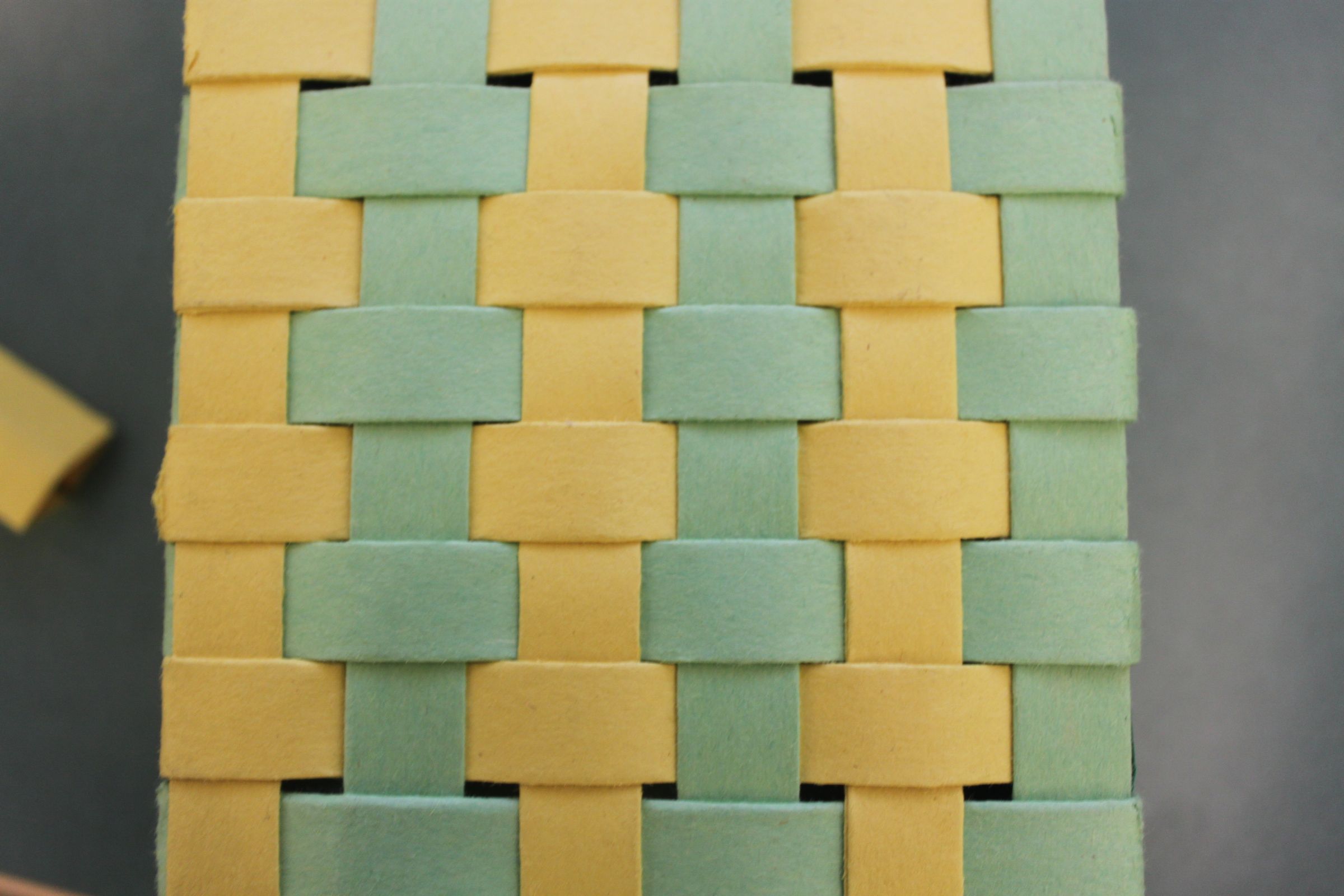 Sturdy Paper Basket (weaving) : 4 Steps - Instructables