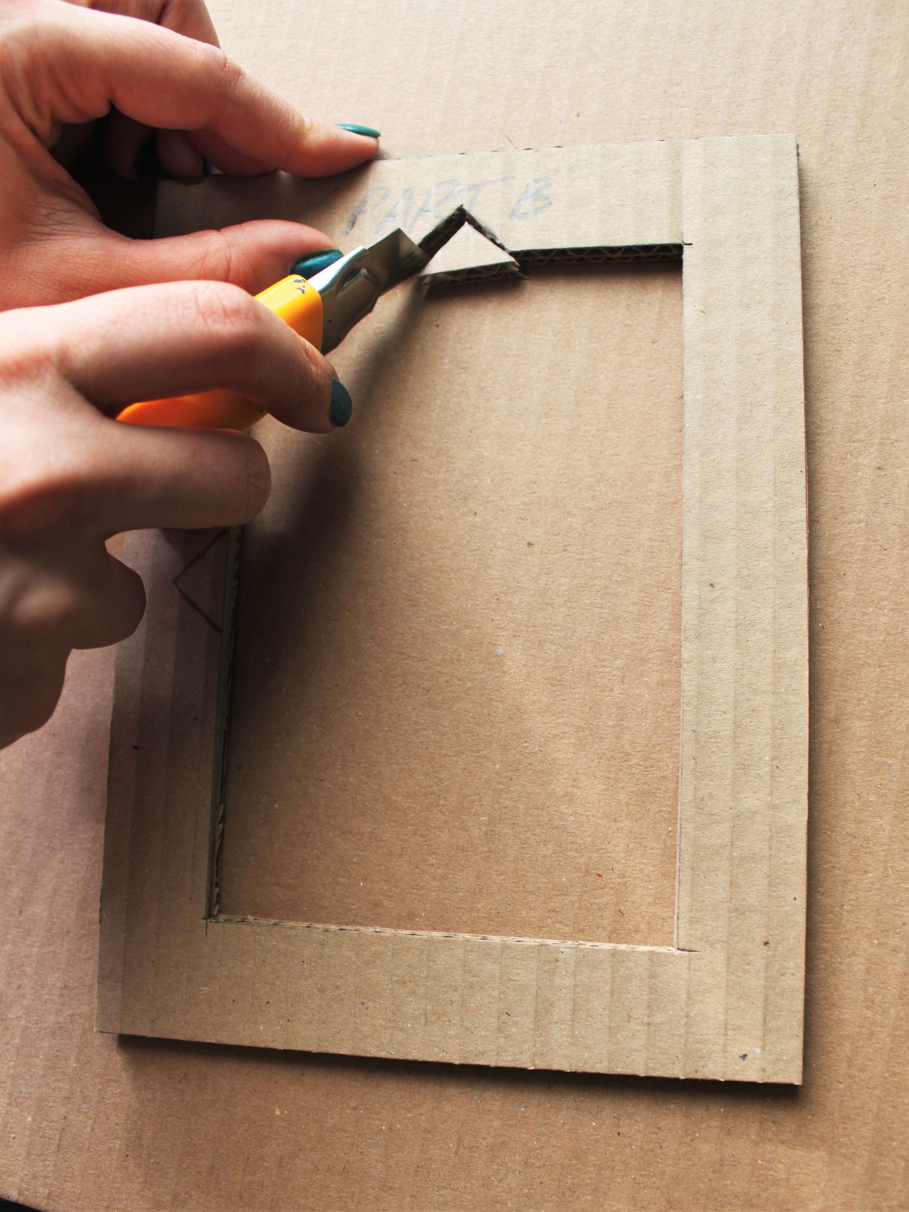 DIY PICTURE FRAME From Cardboard and Decorative Materials : 14 Steps ...