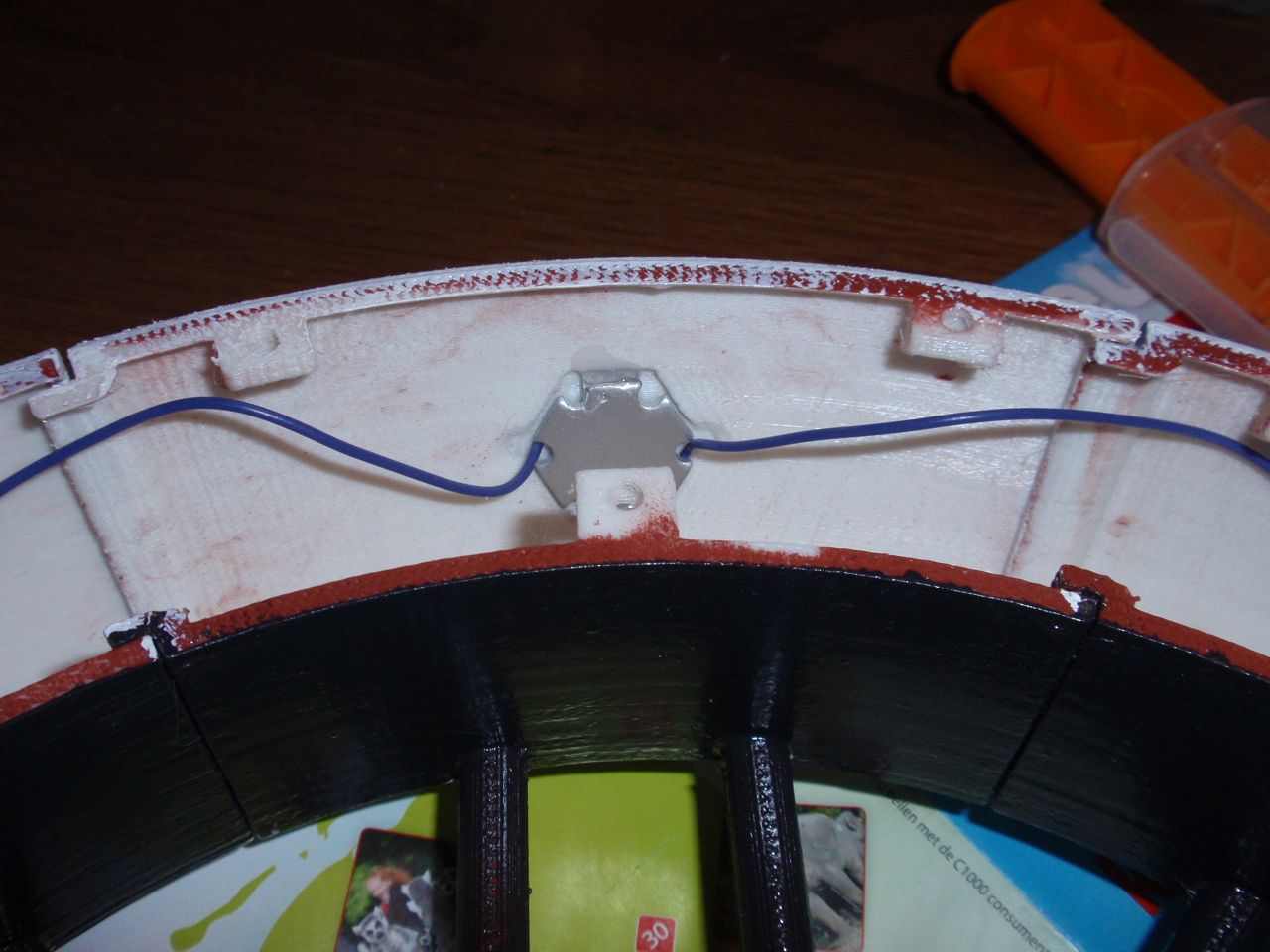 A Fully 3D Printable GlaDOS Robotic Ceiling Arm Lamp : 11 Steps (with ...