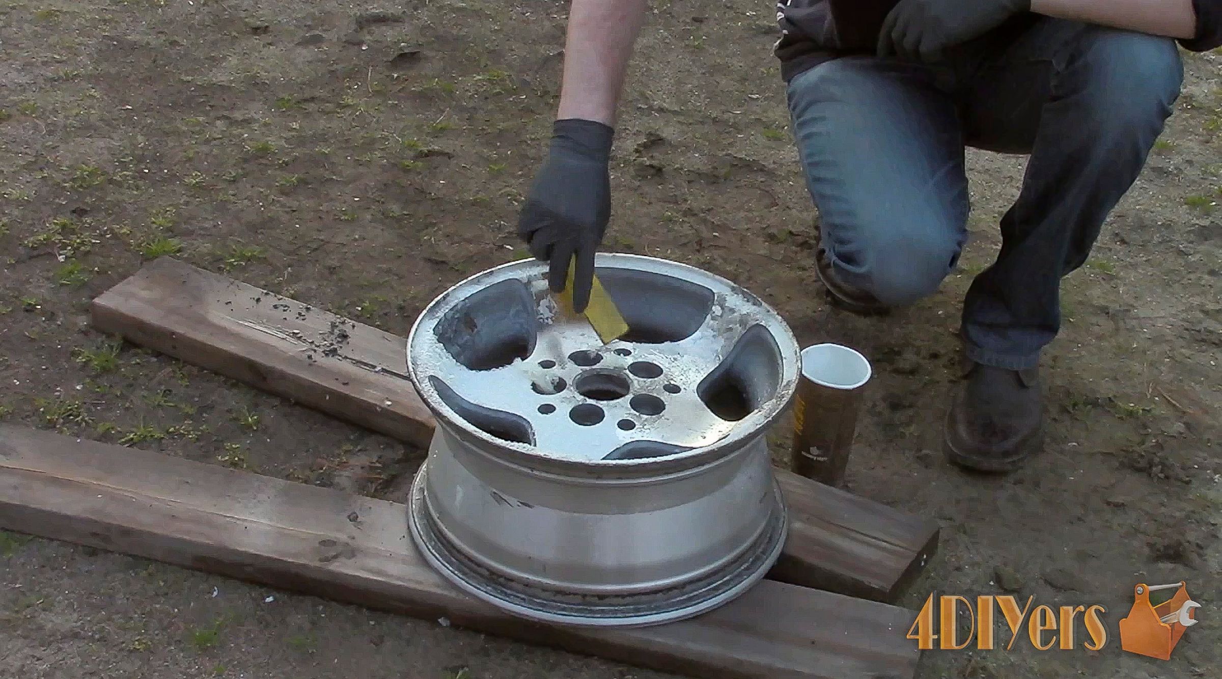 How to Remove the Paint or Clear Coat From Wheels : 4 Steps - Instructables