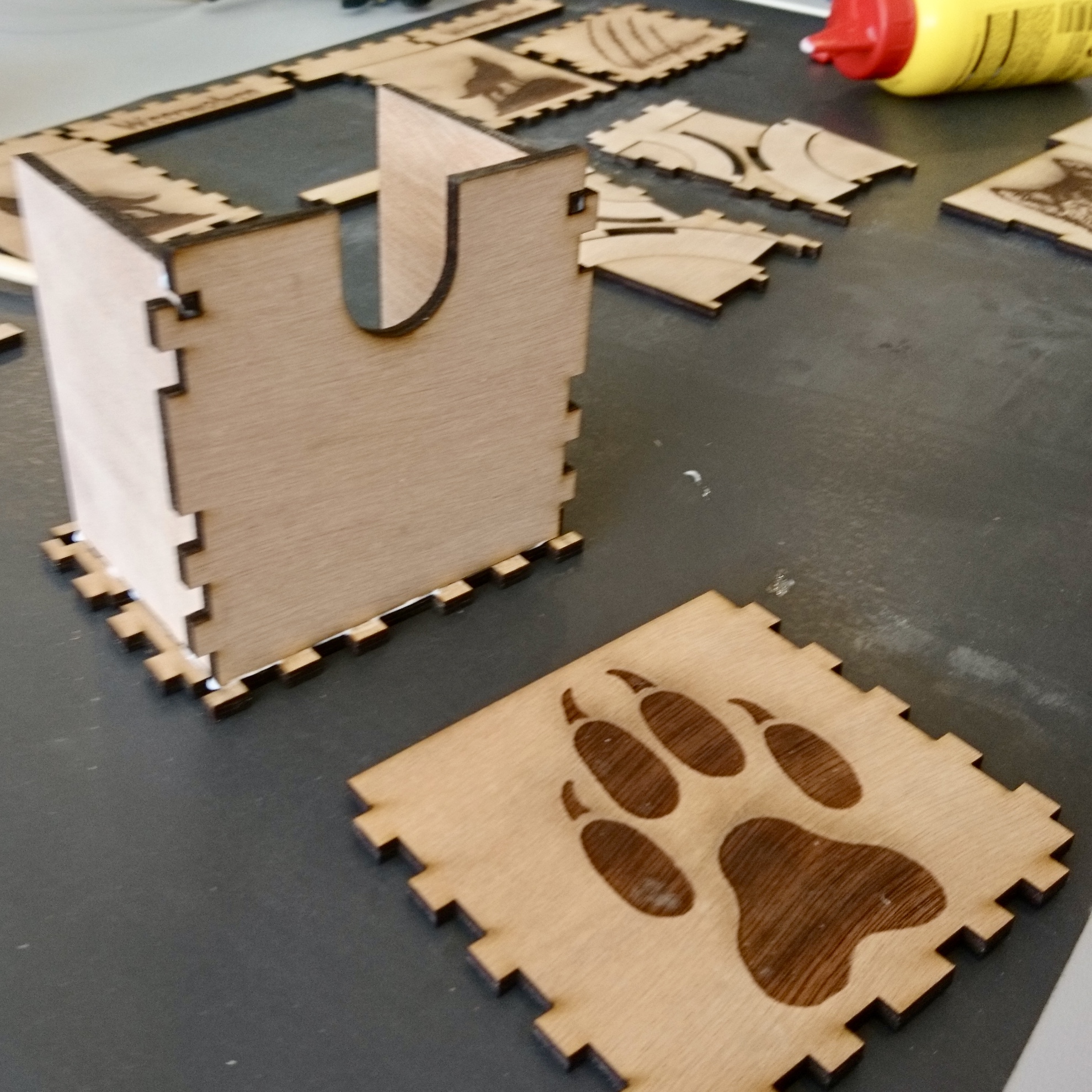 Laser Cut Game Card Box With Internal Hinges : 9 Steps (with Pictures ...