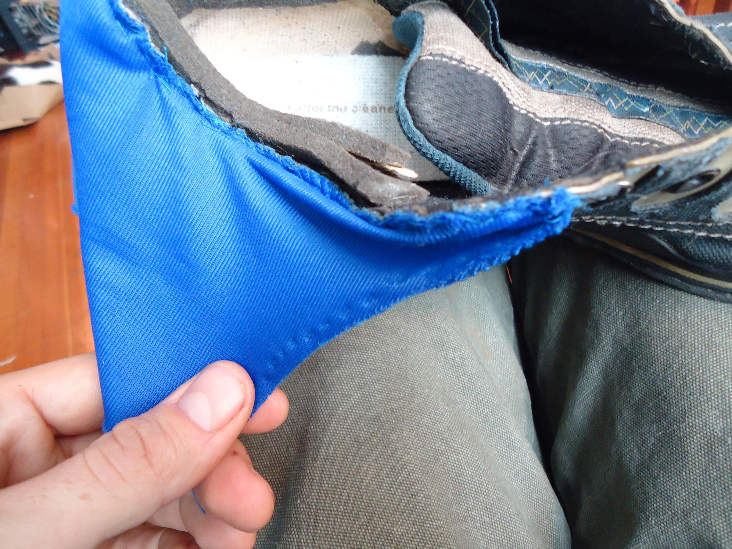 Tennis Shoe Repair: Torn Heel Linings : 8 Steps - Instructables