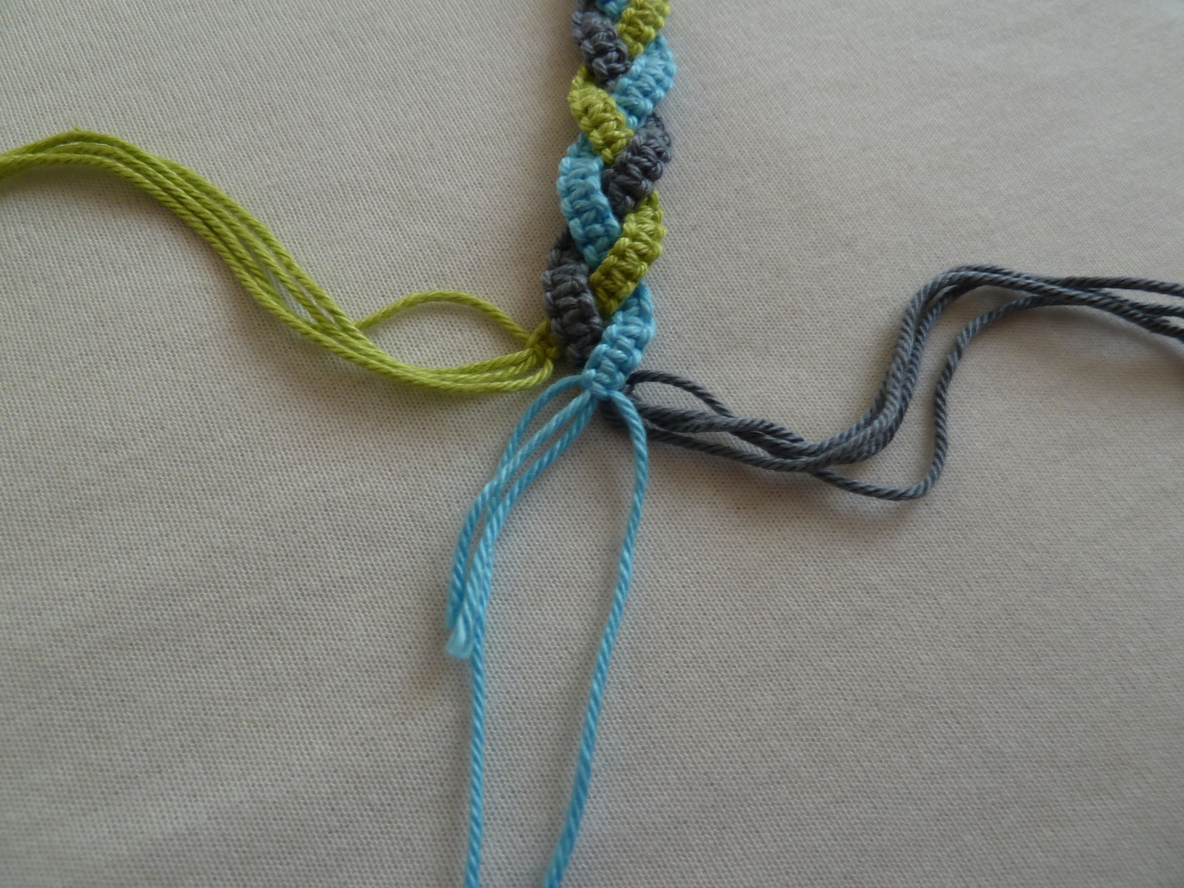 Braided Macrame Bracelet : 14 Steps (with Pictures) - Instructables