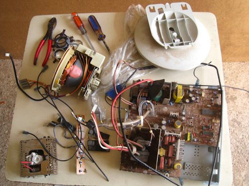 how to safely disassemble a crt monitor DIY Project - Step-by-Step DIY ...