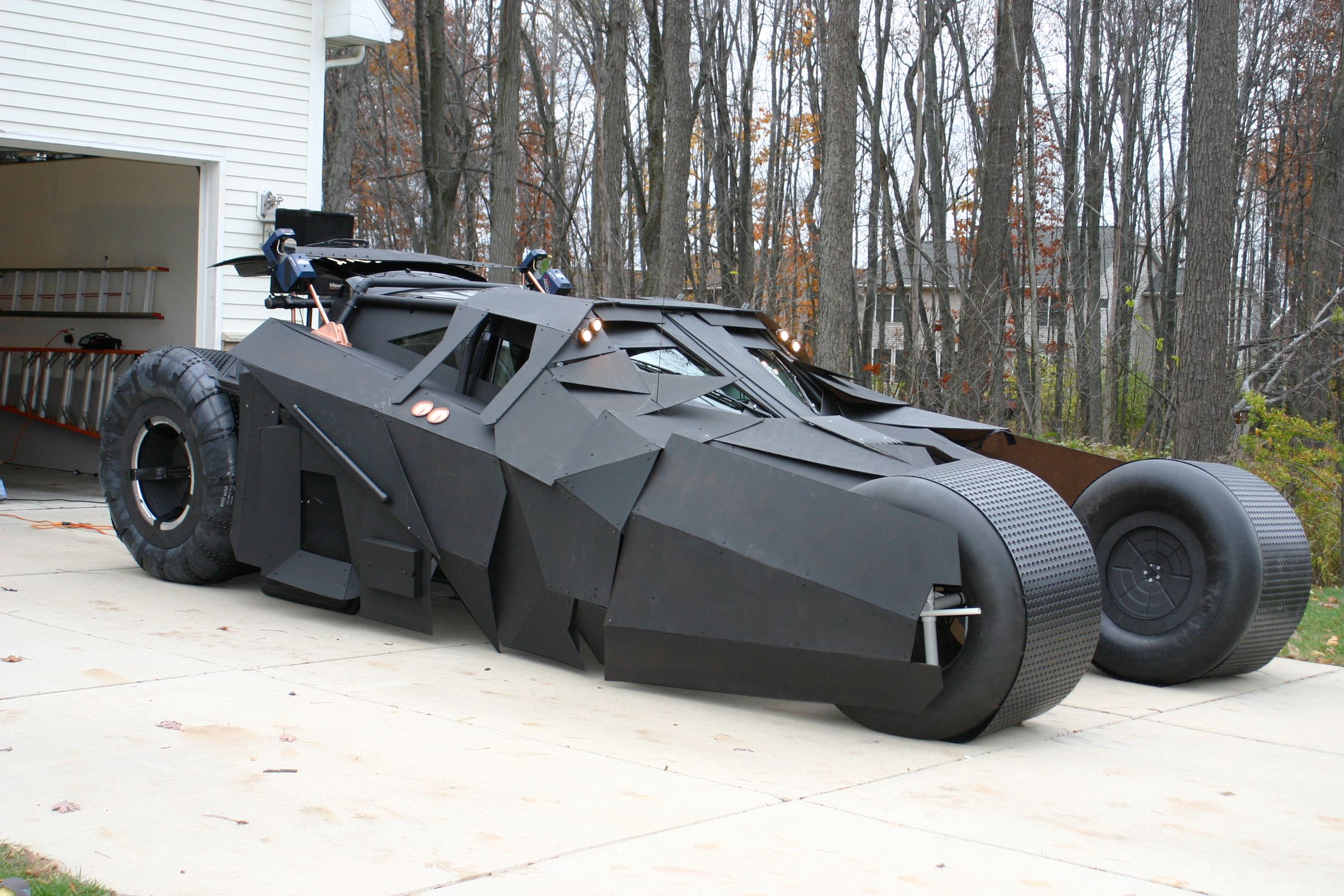 Make a Life-sized Batmobile Tumbler and Batman Themed Halloween Display ...