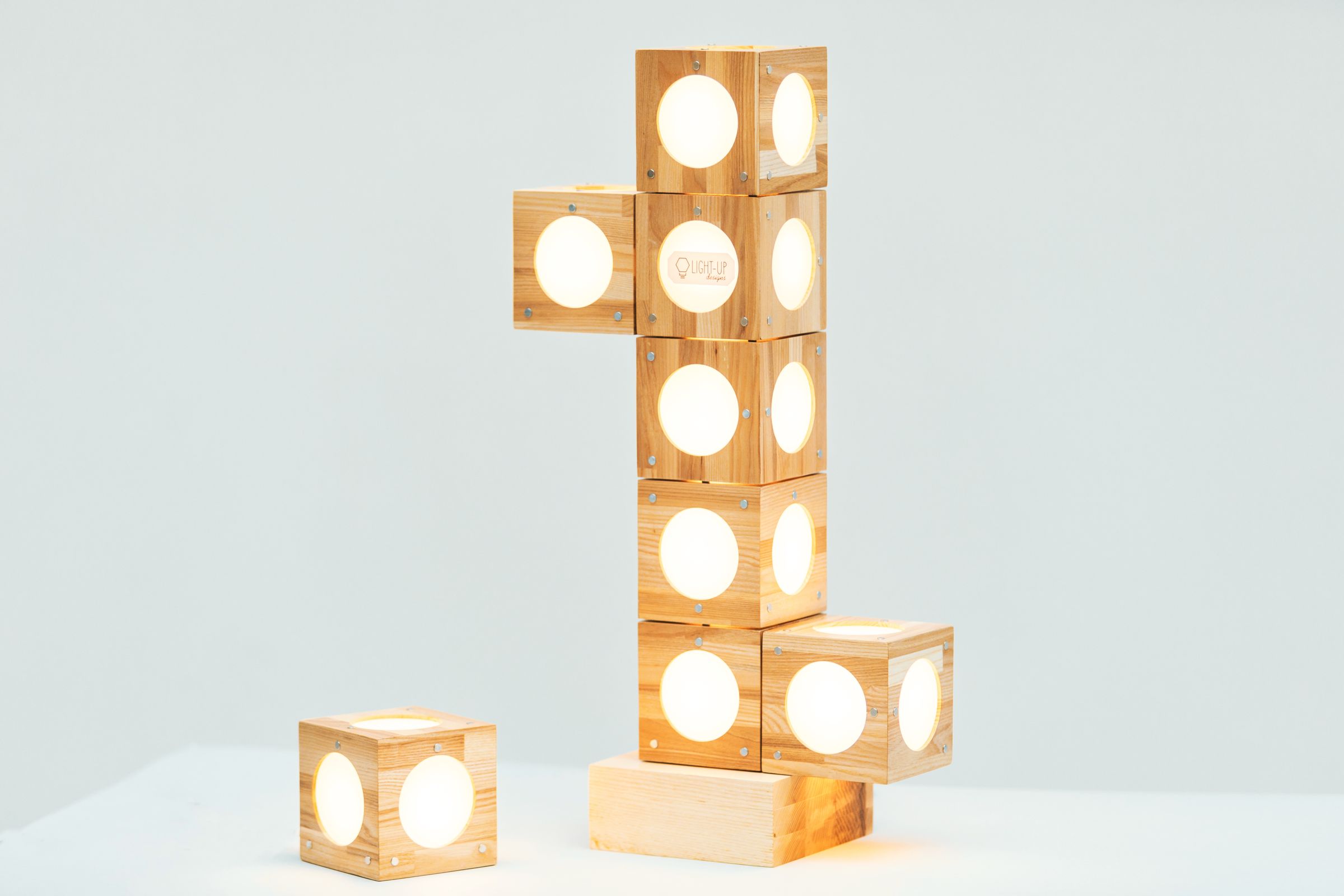 Easy Modular Magnetic Desk Lamp : 18 Steps (with Pictures) - Instructables