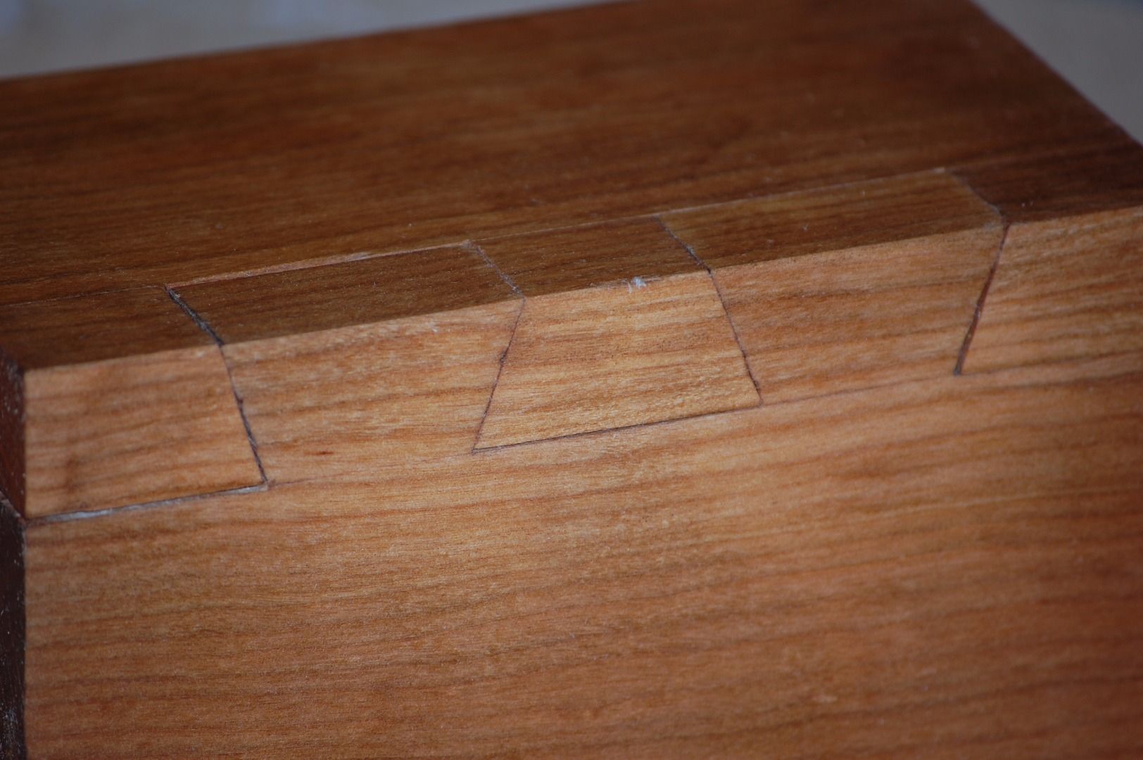 Hand Cut Dovetails for Dummies : 10 Steps (with Pictures) - Instructables