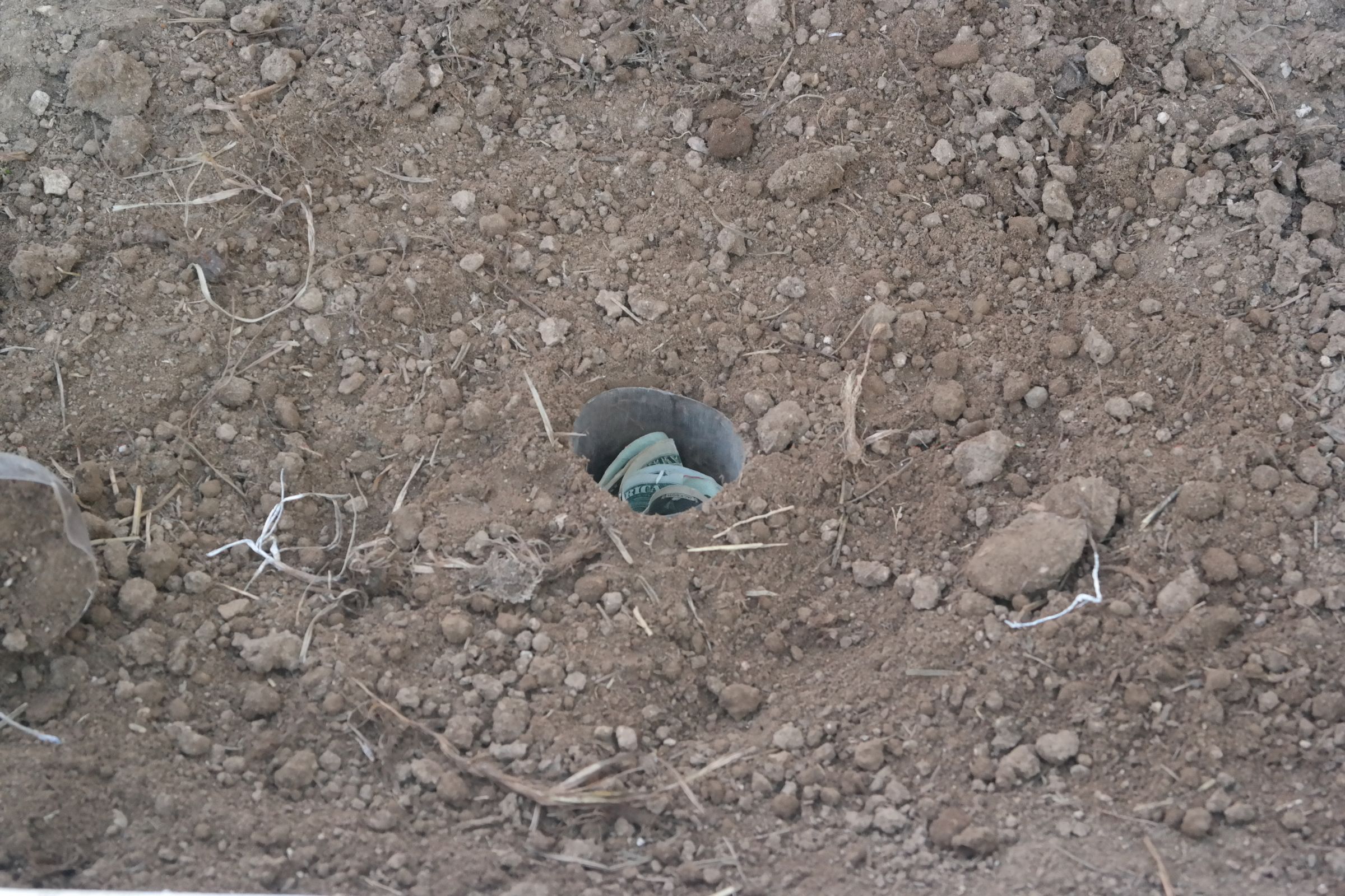 10 Simple Places to Hide Your Money : 12 Steps (with Pictures ...
