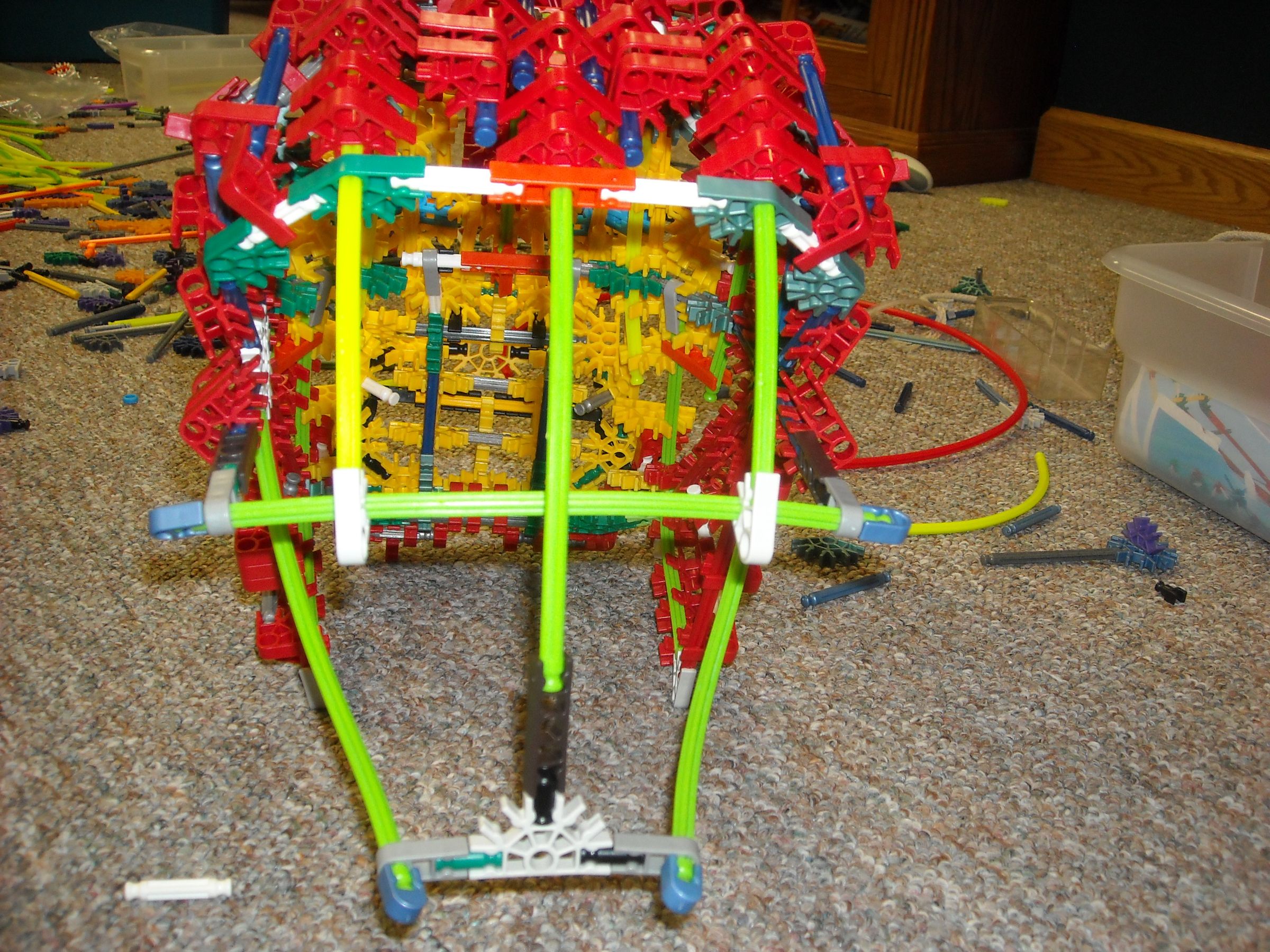 Knex Iron Man Suit and Helmet : 5 Steps - Instructables