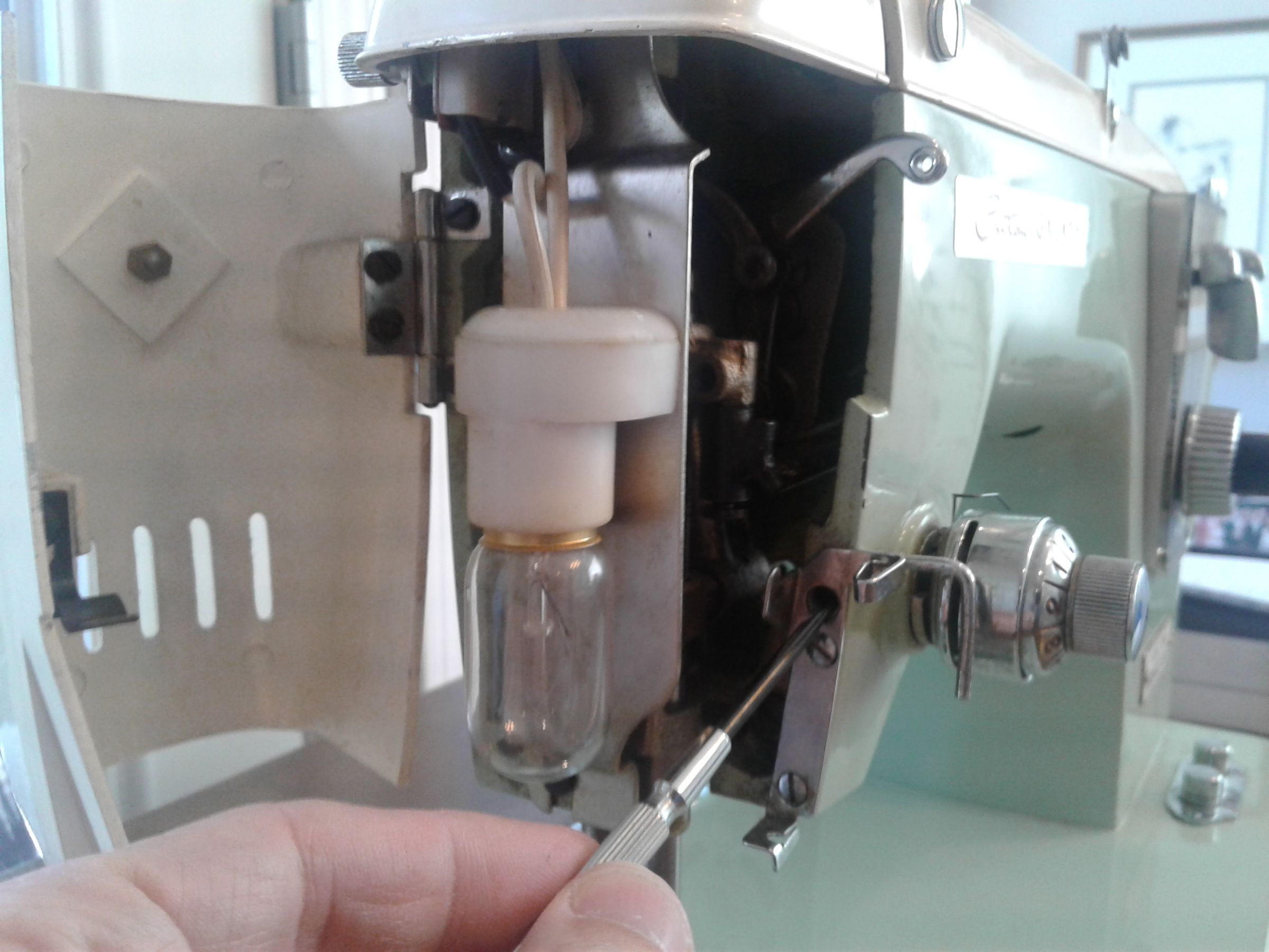 Sewing Machine Upper Tension Regulator Overhaul : 5 Steps - Instructables
