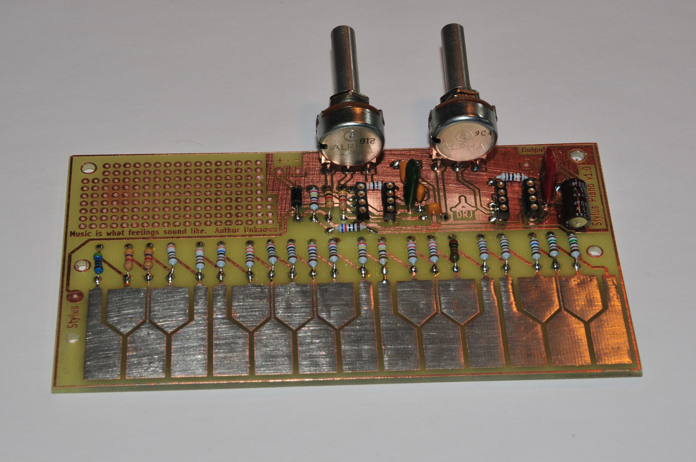 A Stylophone : 14 Steps (with Pictures) - Instructables