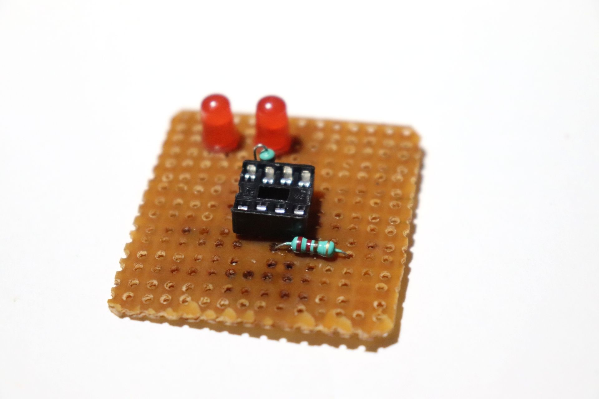 How to Make Double LED Blinker Circuit on PCB : 11 Steps - Instructables