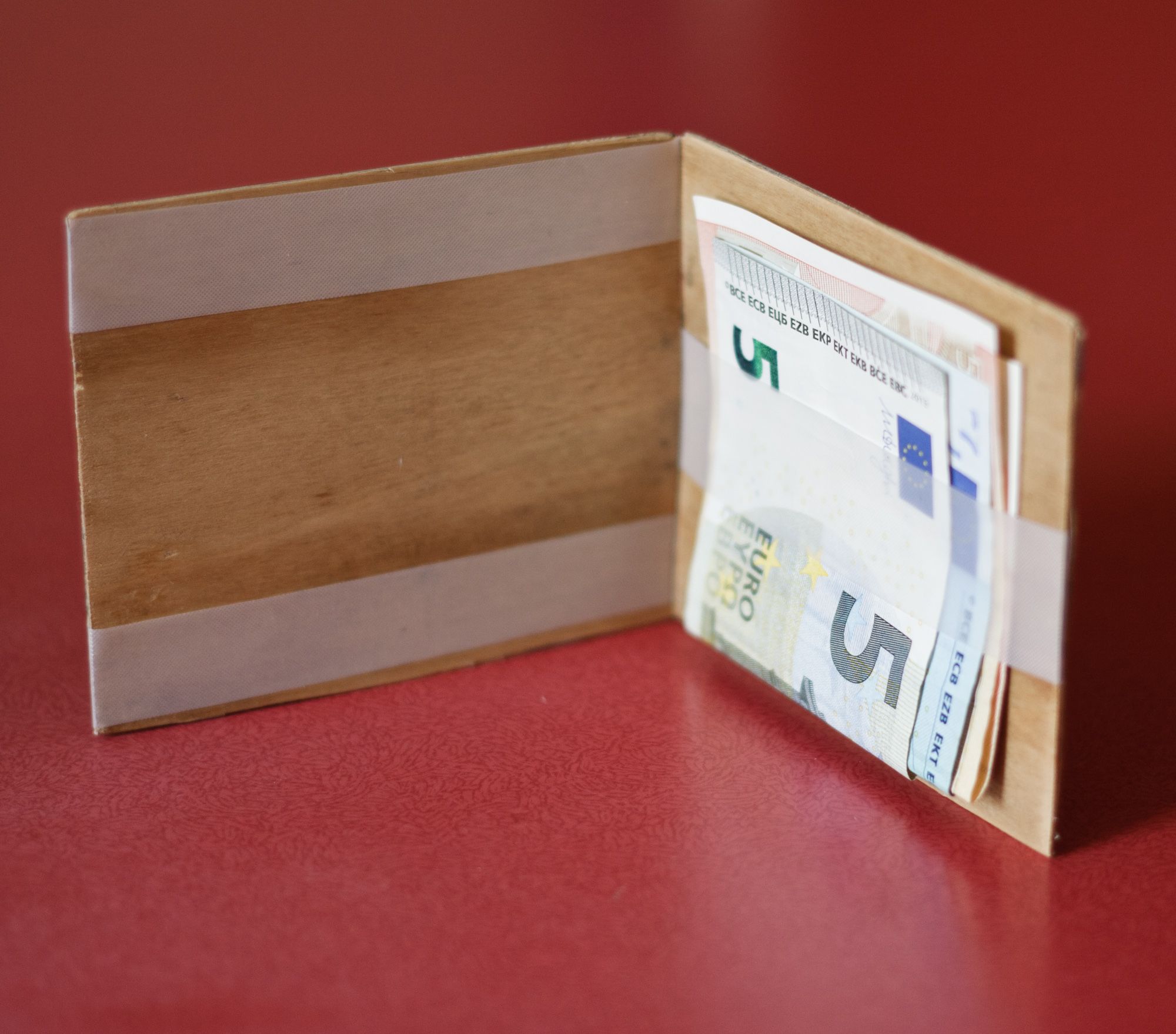 Magic Wood Wallet : 13 Steps (with Pictures) - Instructables