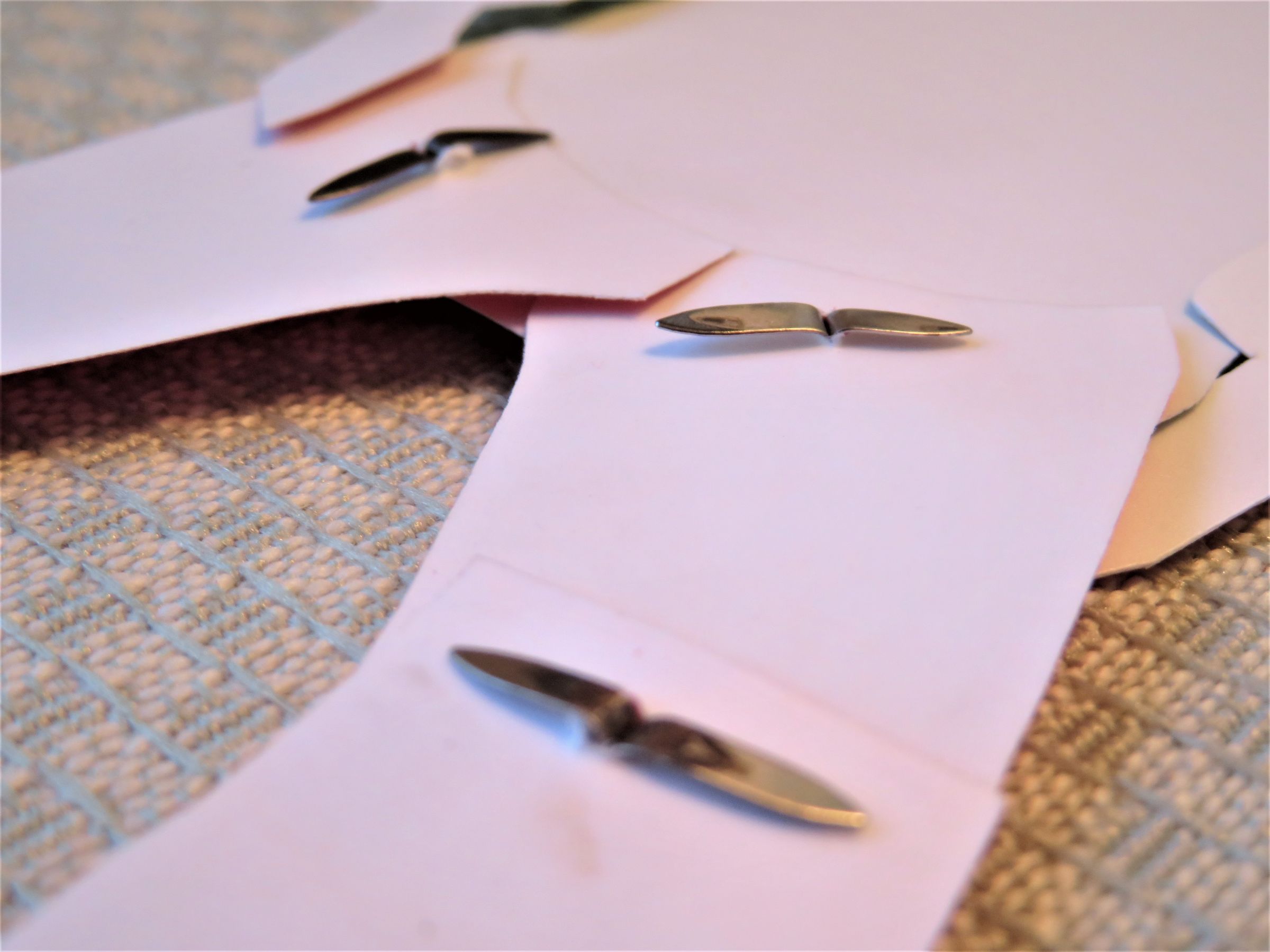 Poseable Photo Paper Doll : 7 Steps (with Pictures) - Instructables