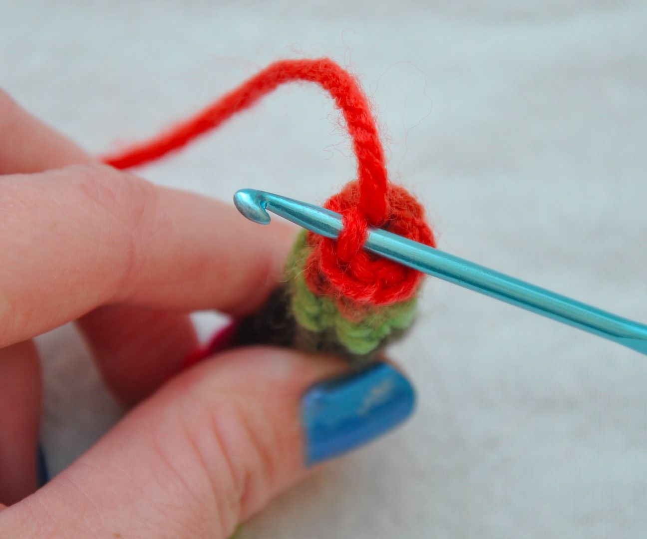 How to Use a French Knitter : 6 Steps (with Pictures) - Instructables