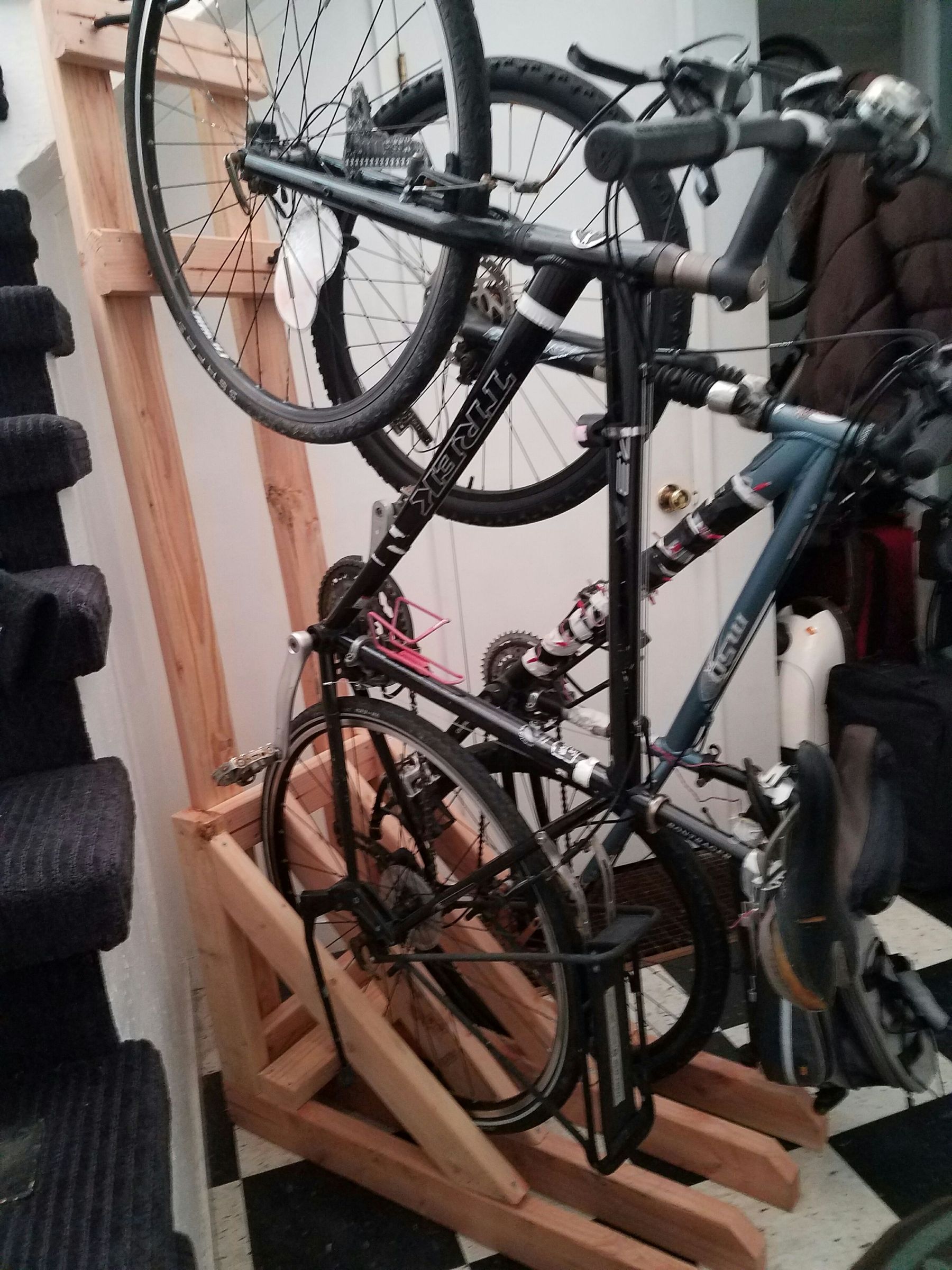 Vertical Bike Rack From 2x4s : 7 Steps (with Pictures) - Instructables